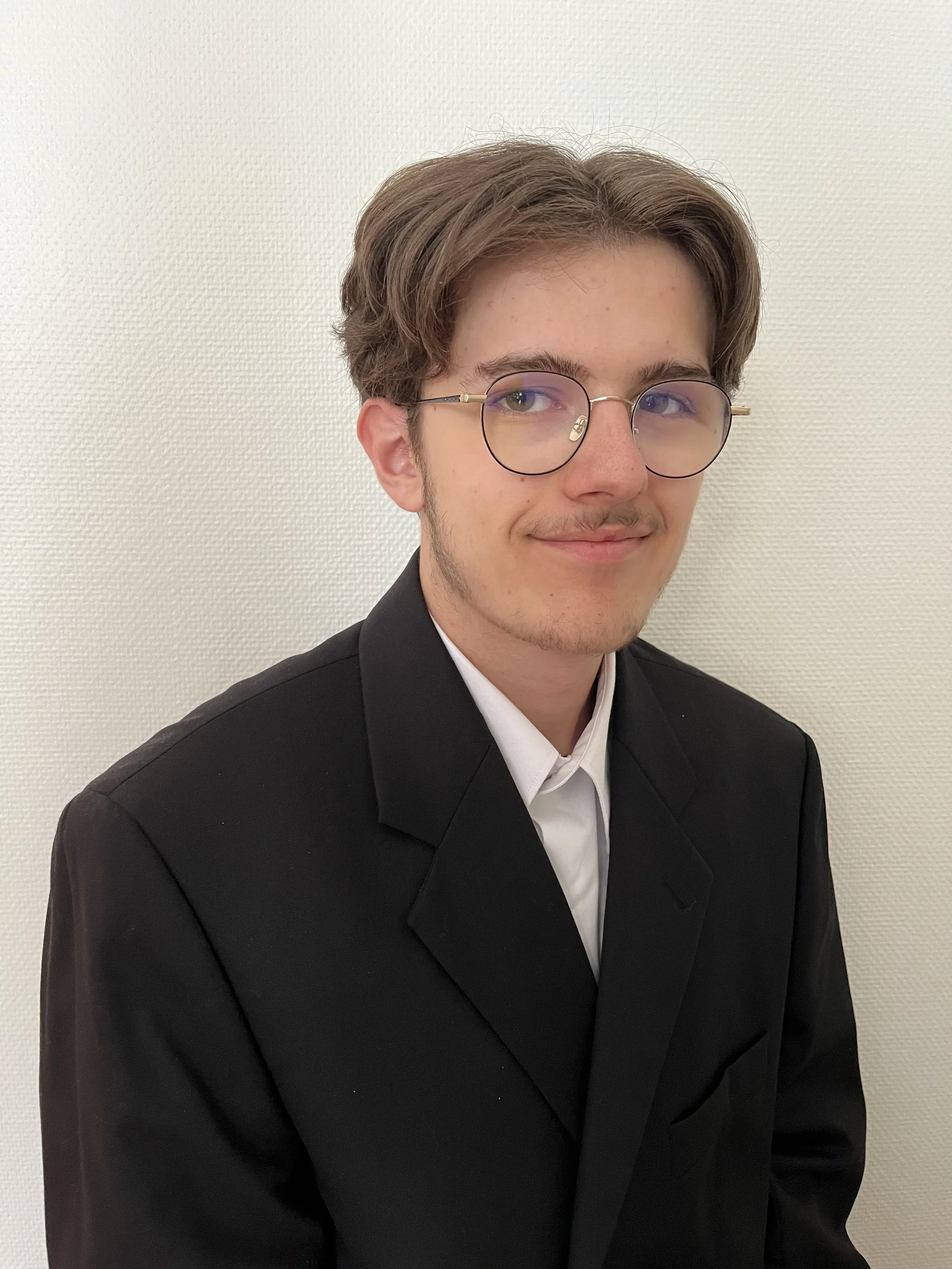 Academica- France — ACADEMICA