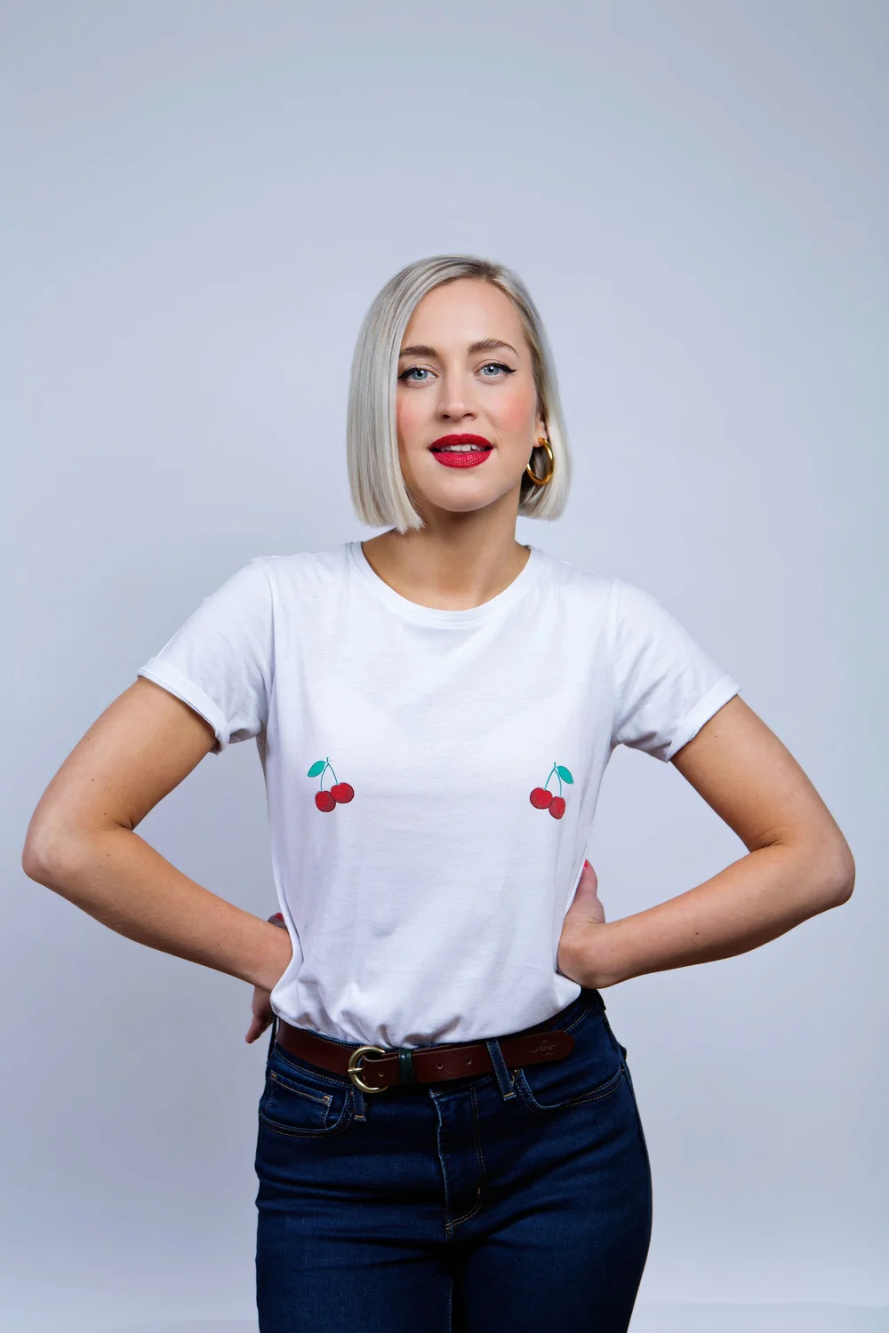 Contact 1 — LILY PHILLIPS