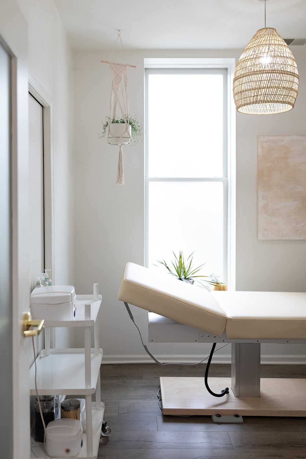Beauty Commons - Chicago In-Studio & Mobile Spray Tan and Beauty Services