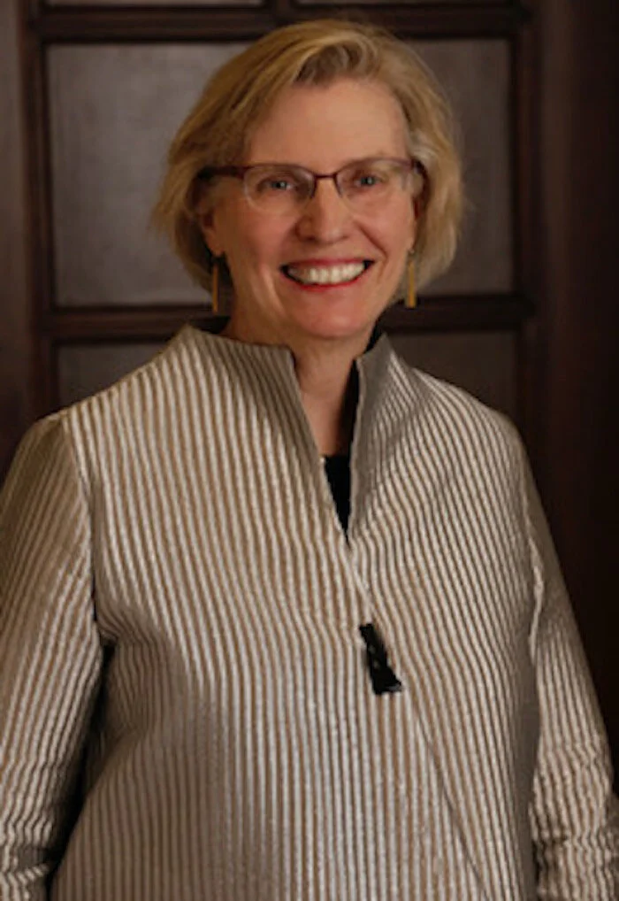 Bio of Licensed Psychologist Dr. Maggie Mulqueen — Dr. Maggie Mulqueen