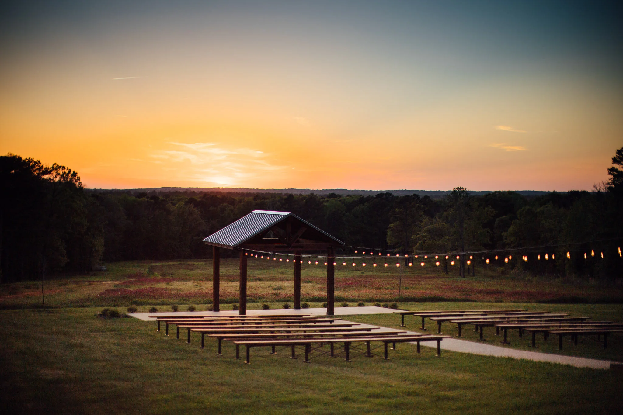 East Texas Wedding Ideas — Sunset Oaks Venue