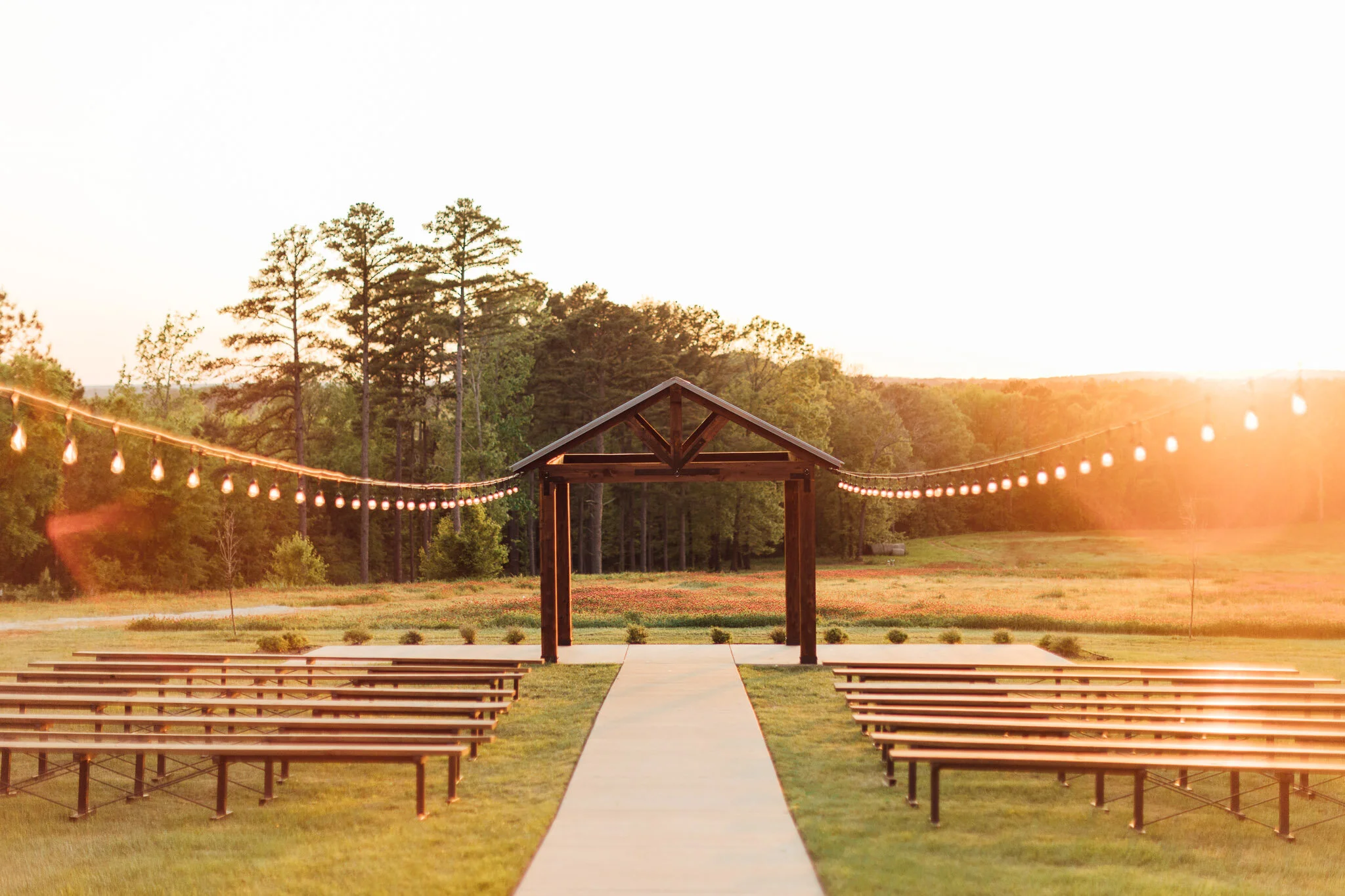 East Texas Wedding Ideas — Sunset Oaks Venue