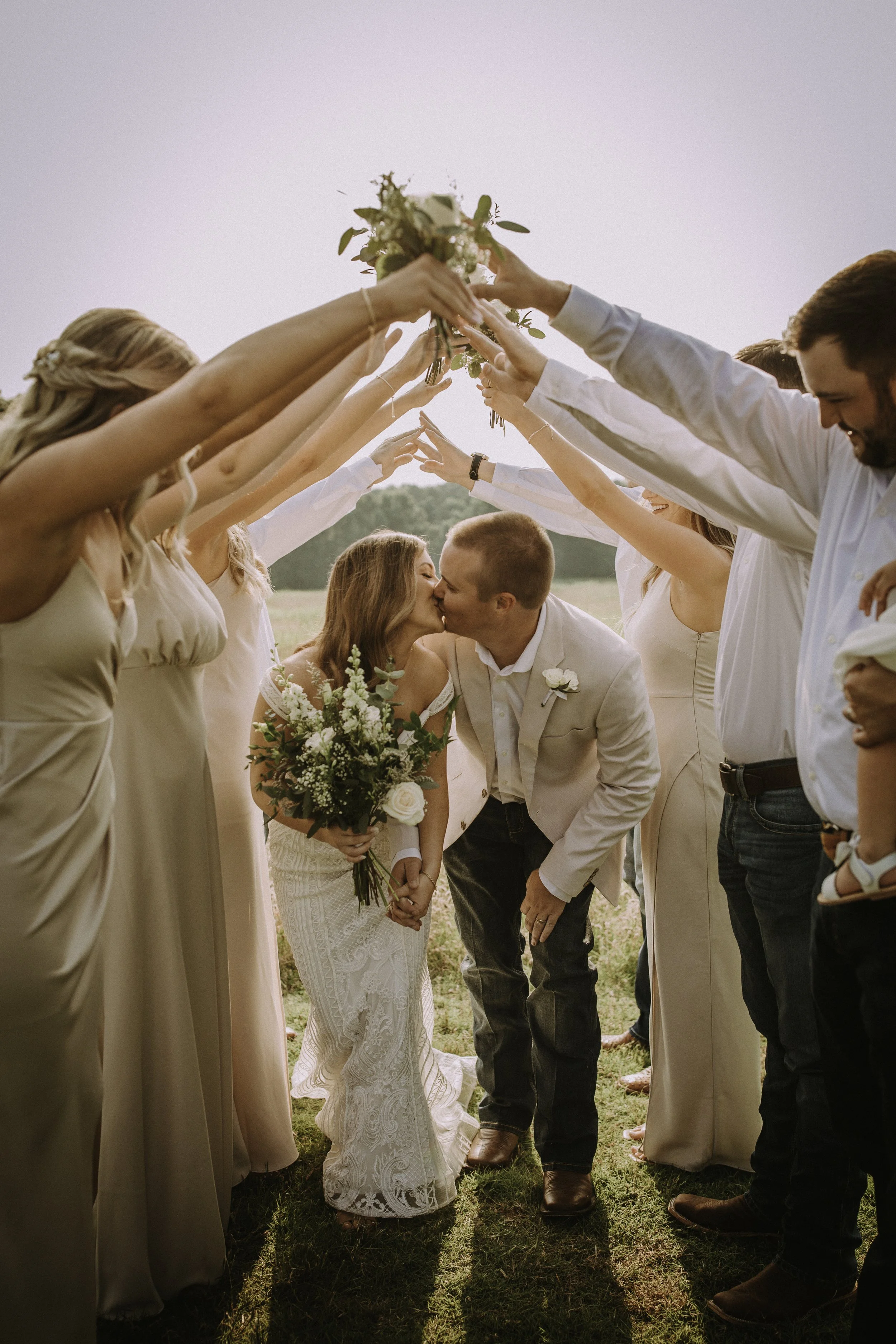 A Rustic Champagne Wedding in East Texas | Sunset Oaks Venue