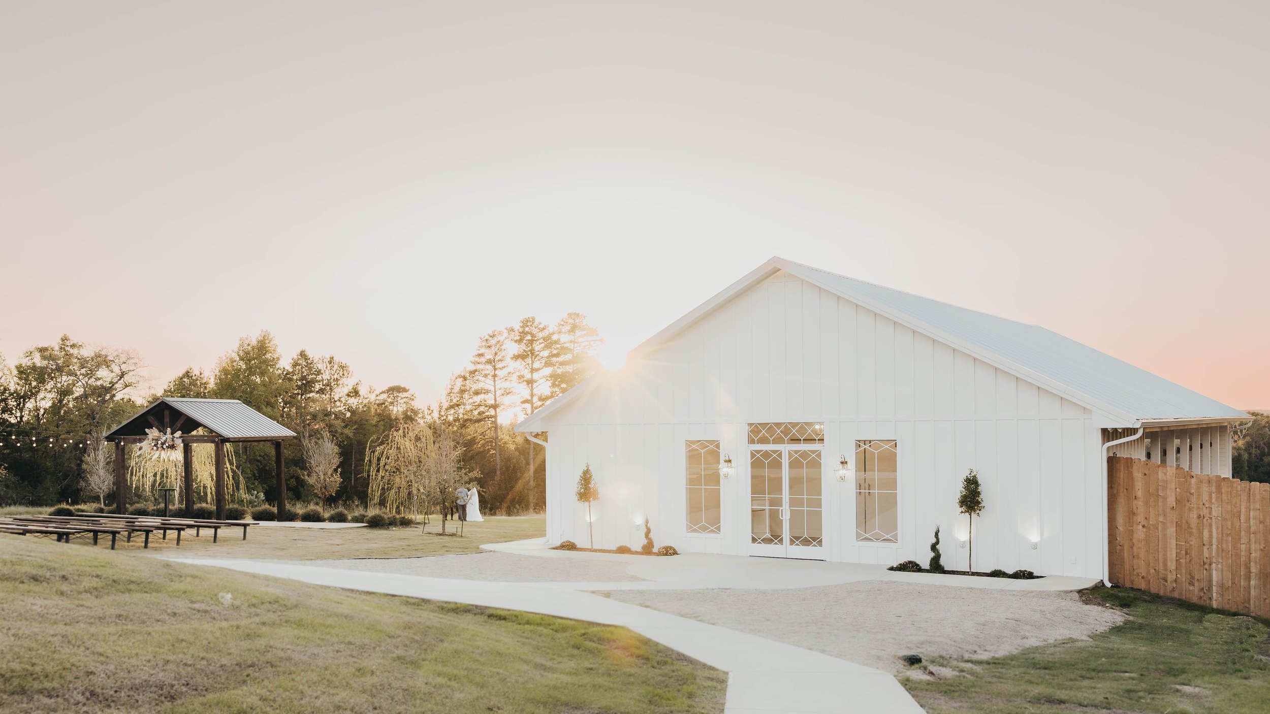 Wedding Chapel Tyler TX | Sunset Oaks Venue
