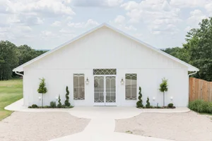 Wedding Chapel Tyler TX | Sunset Oaks Venue