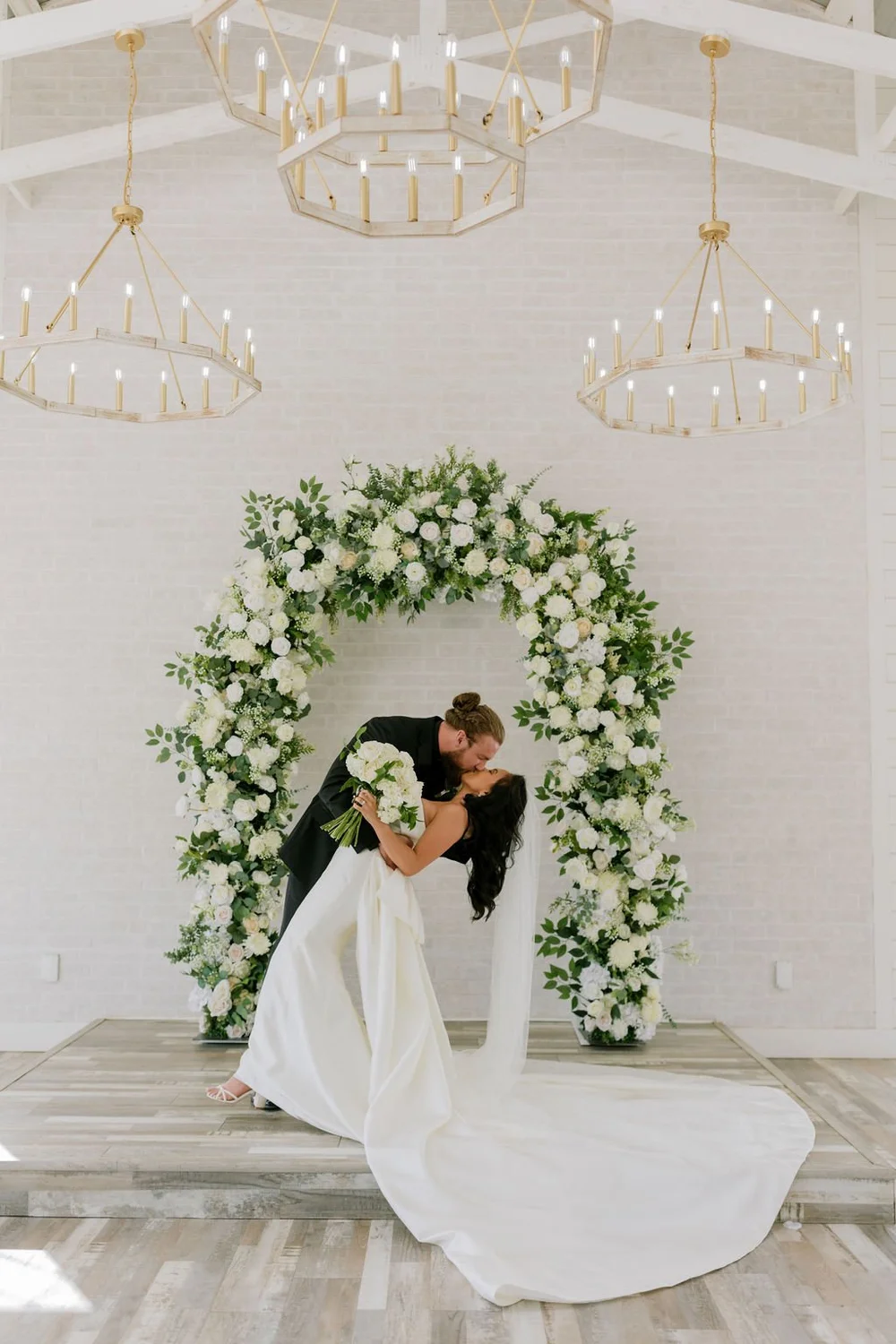 Sunset Oaks Venue | Tyler Texas Wedding Venues