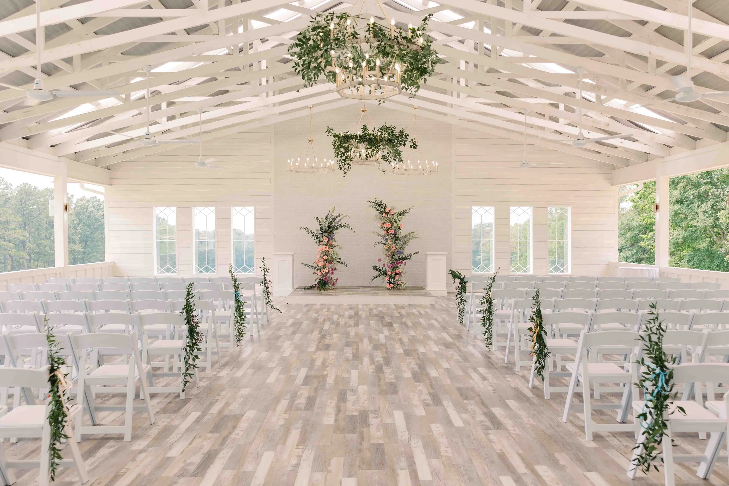 Sunset Oaks Venue | Tyler Texas Wedding Venues