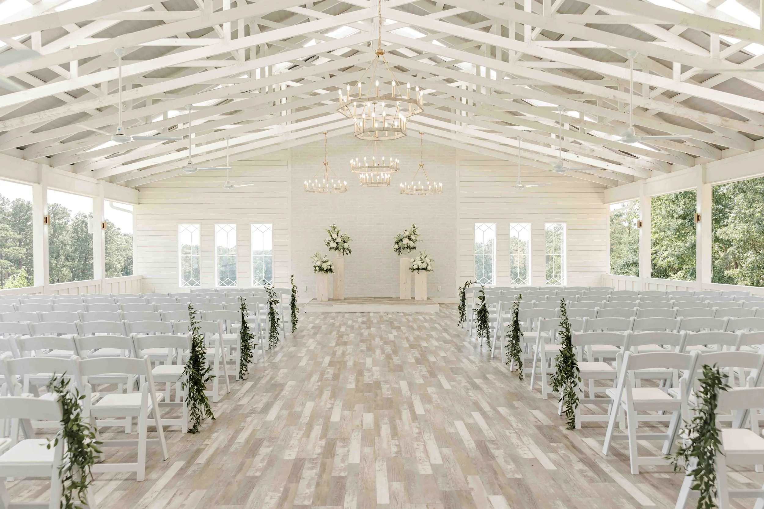 Sunset Oaks Venue | Tyler Texas Wedding Venues