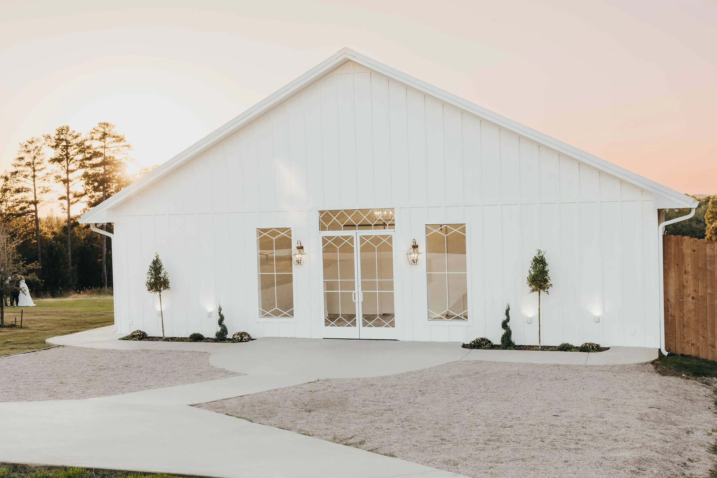 Sunset Oaks Venue | Tyler Texas Wedding Venues