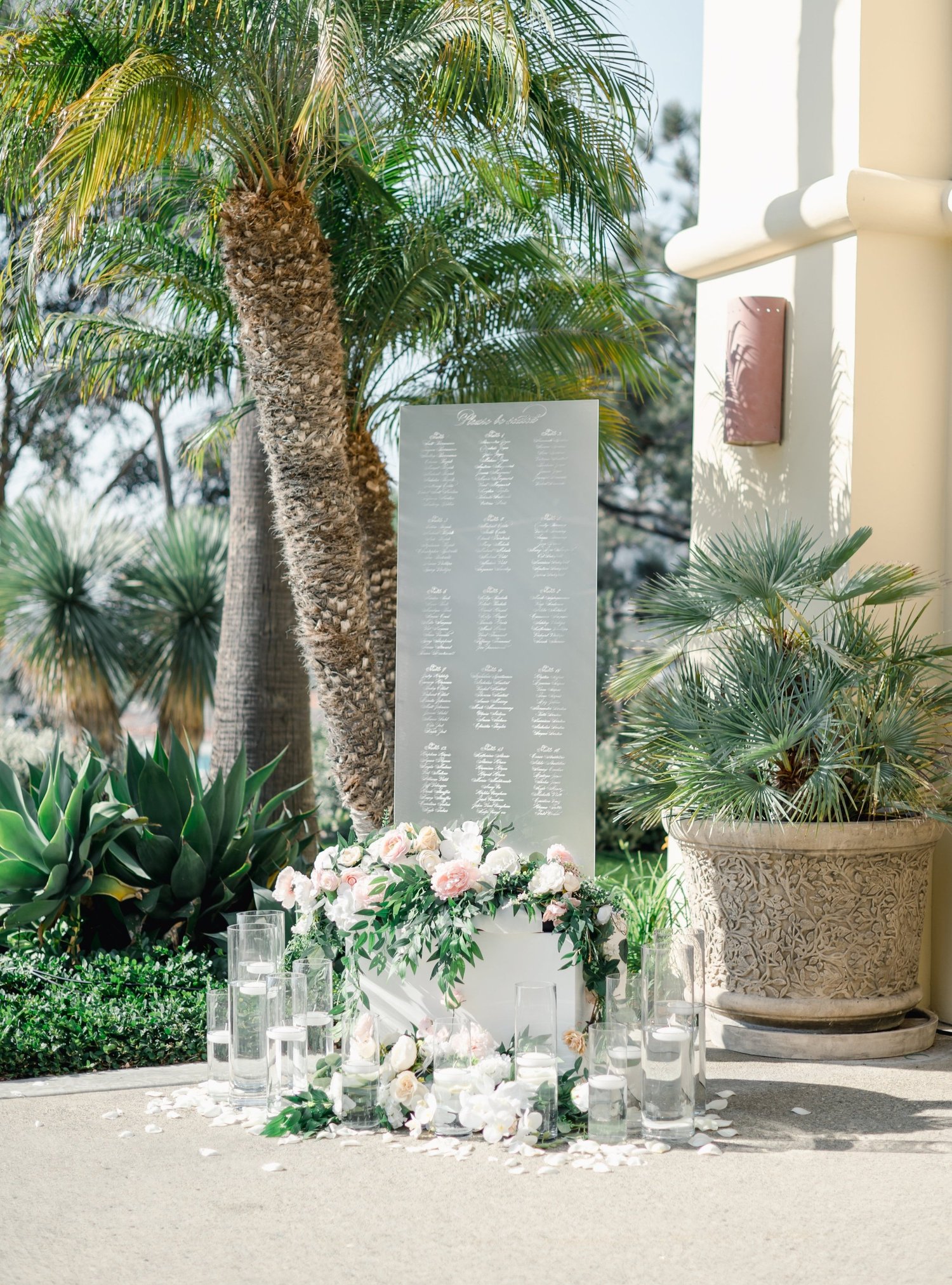 5 Unique Seating Chart Ideas to Impress Your Wedding Guests ...