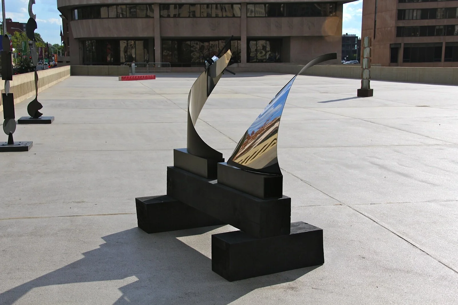 Bushnell Plaza Sculpture Garden — The iQuilt Partnership