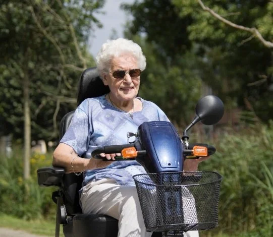 8 Daily living aids to make you more comfortable - allcare