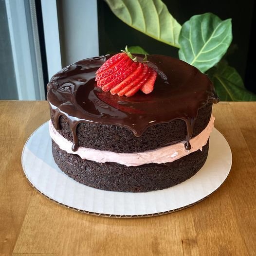 Cakes — Krown Bakery & Eatery