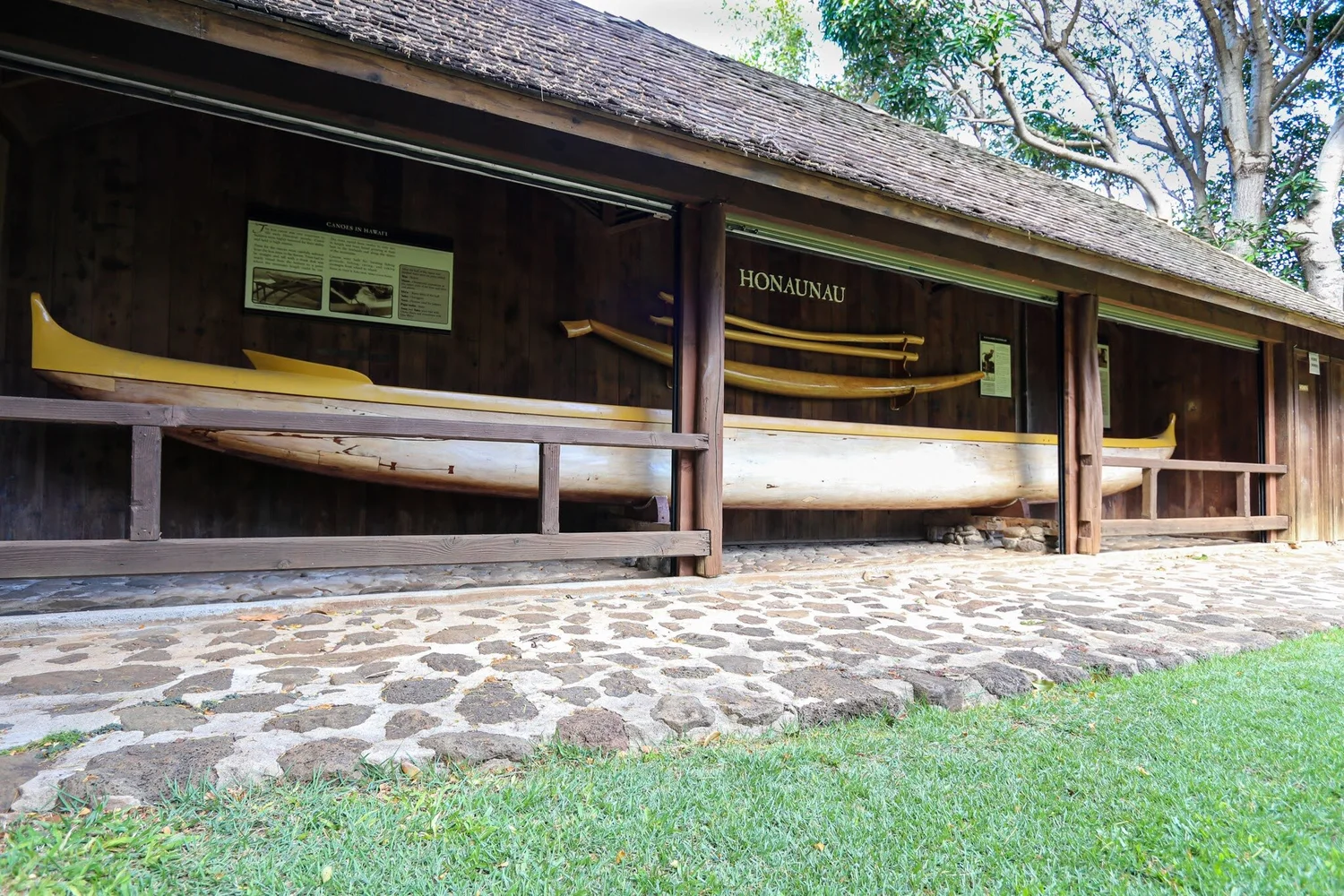 Exhibits — Maui Historical Society