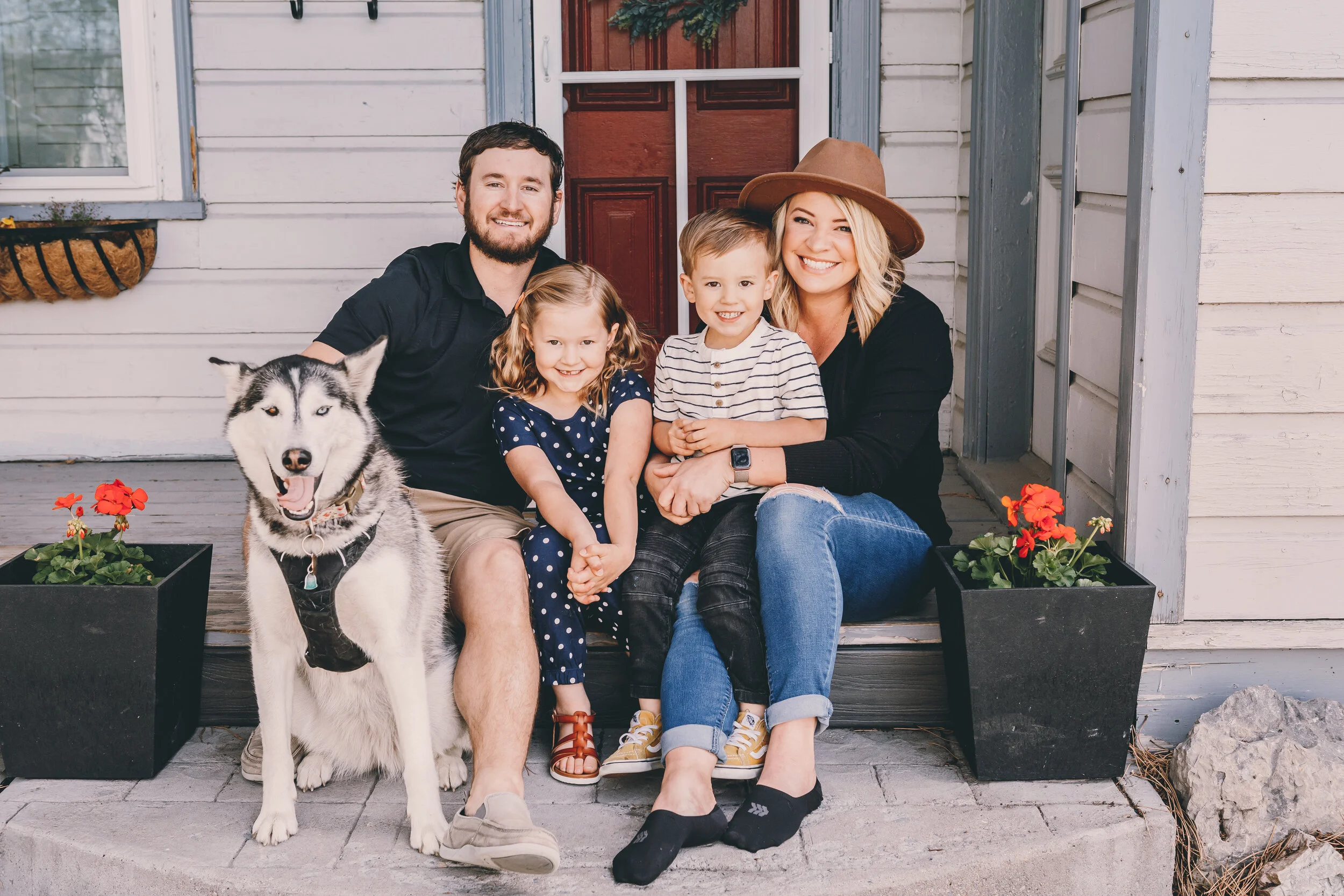 ABOUT — SHESHE DESIGN