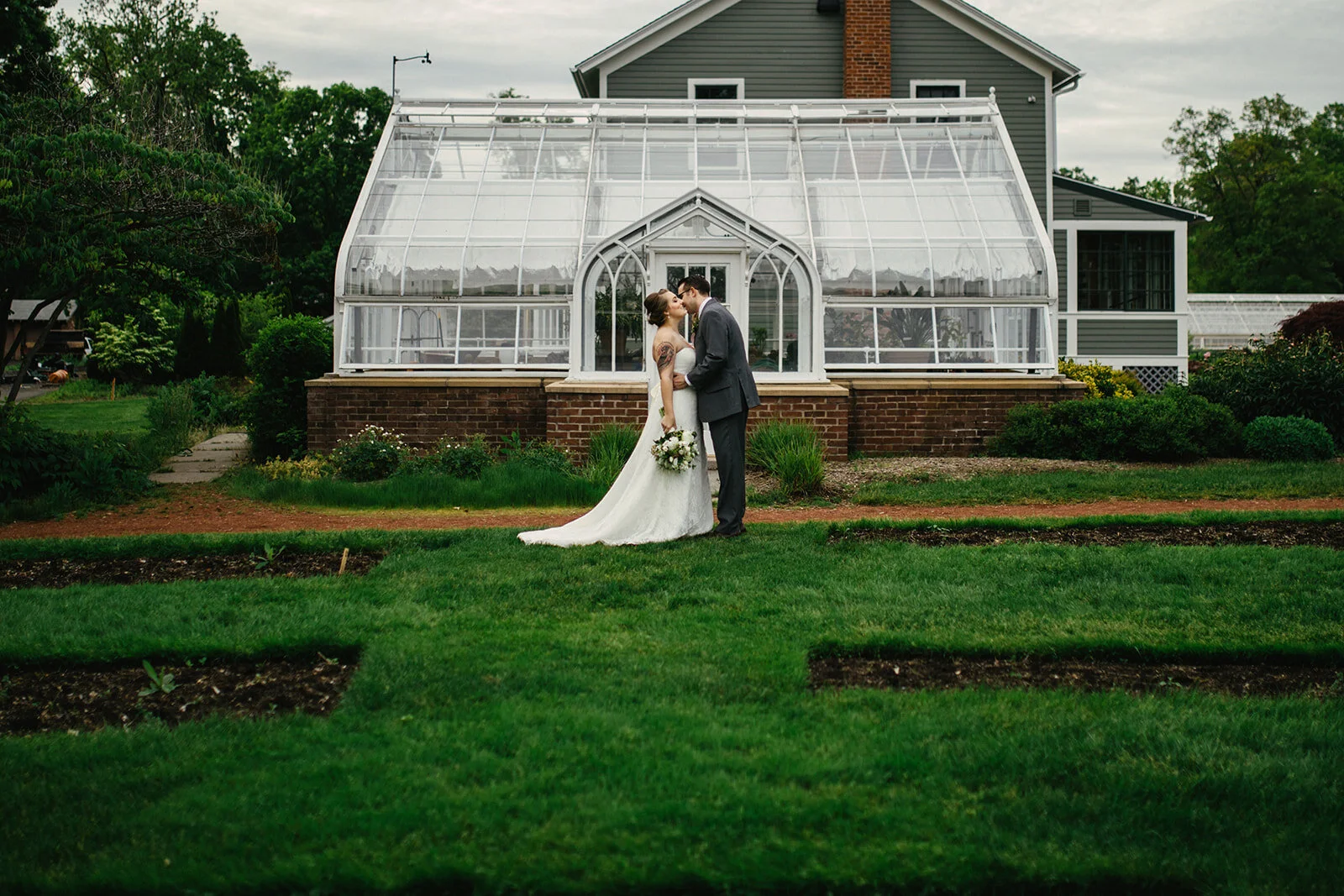 Elizabeth Park Conservatory Wedding in Connecticut | Shawnee Custalow
