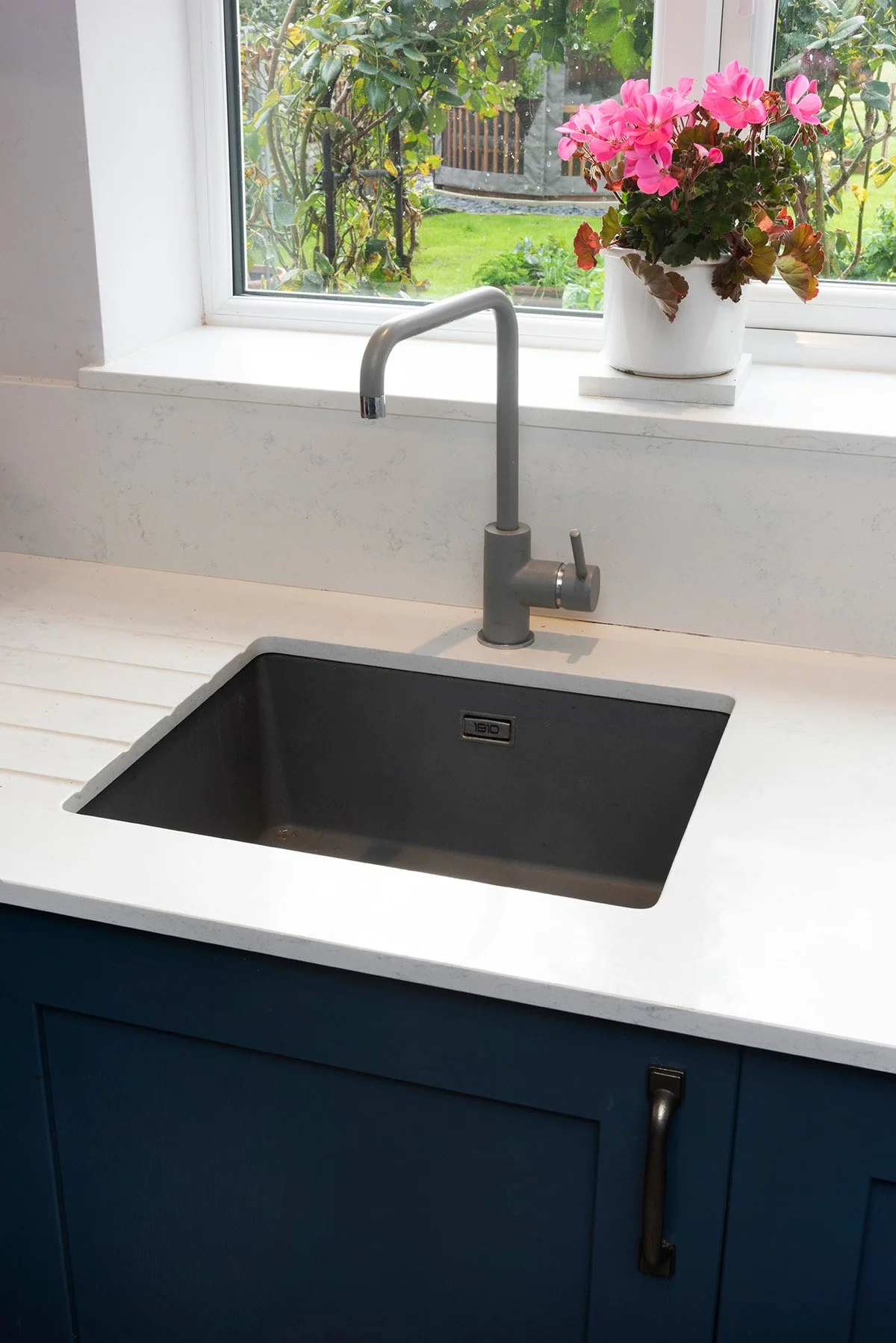 Annex kitchen | Leigh, Surrey — Blackbrook Interiors