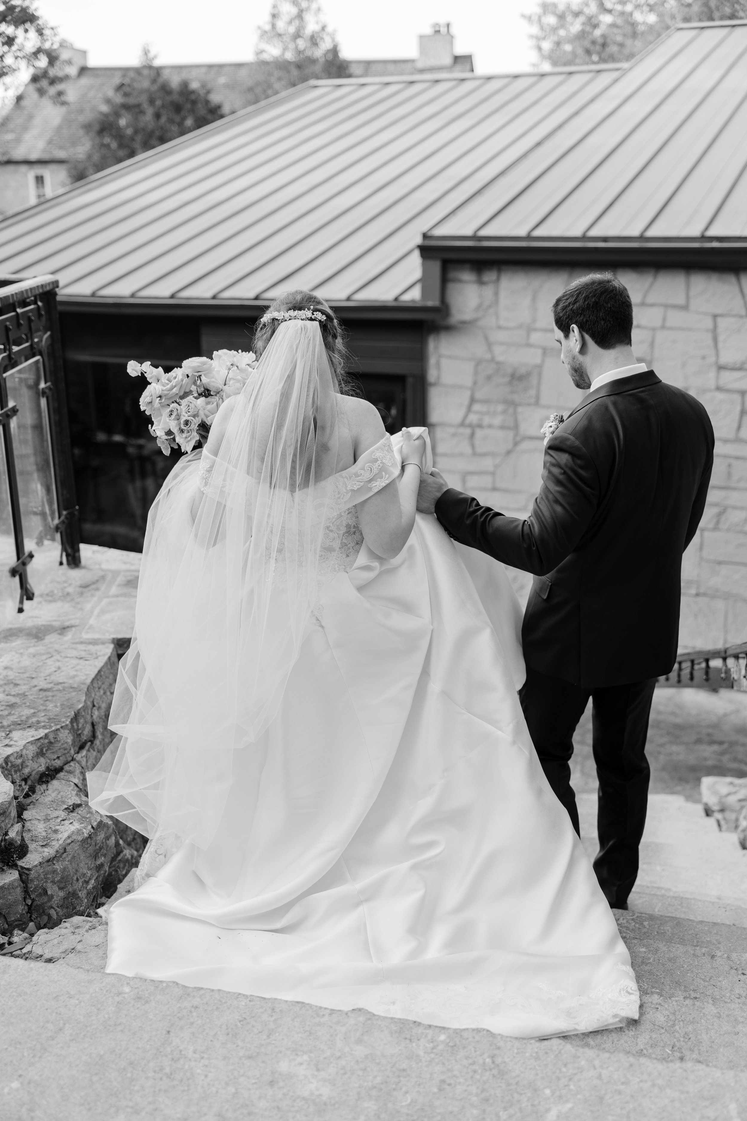 A Fall Wedding at the Elora Mill Hotel and Spa in Elora, Ontario ...