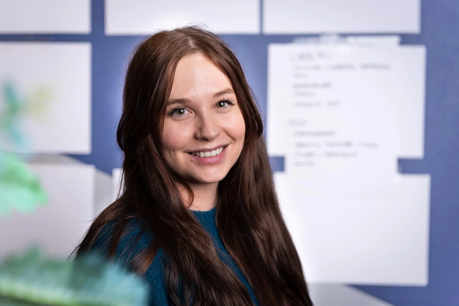 Kontakt | Kom i kontakt med folka i Deadline - Deadline