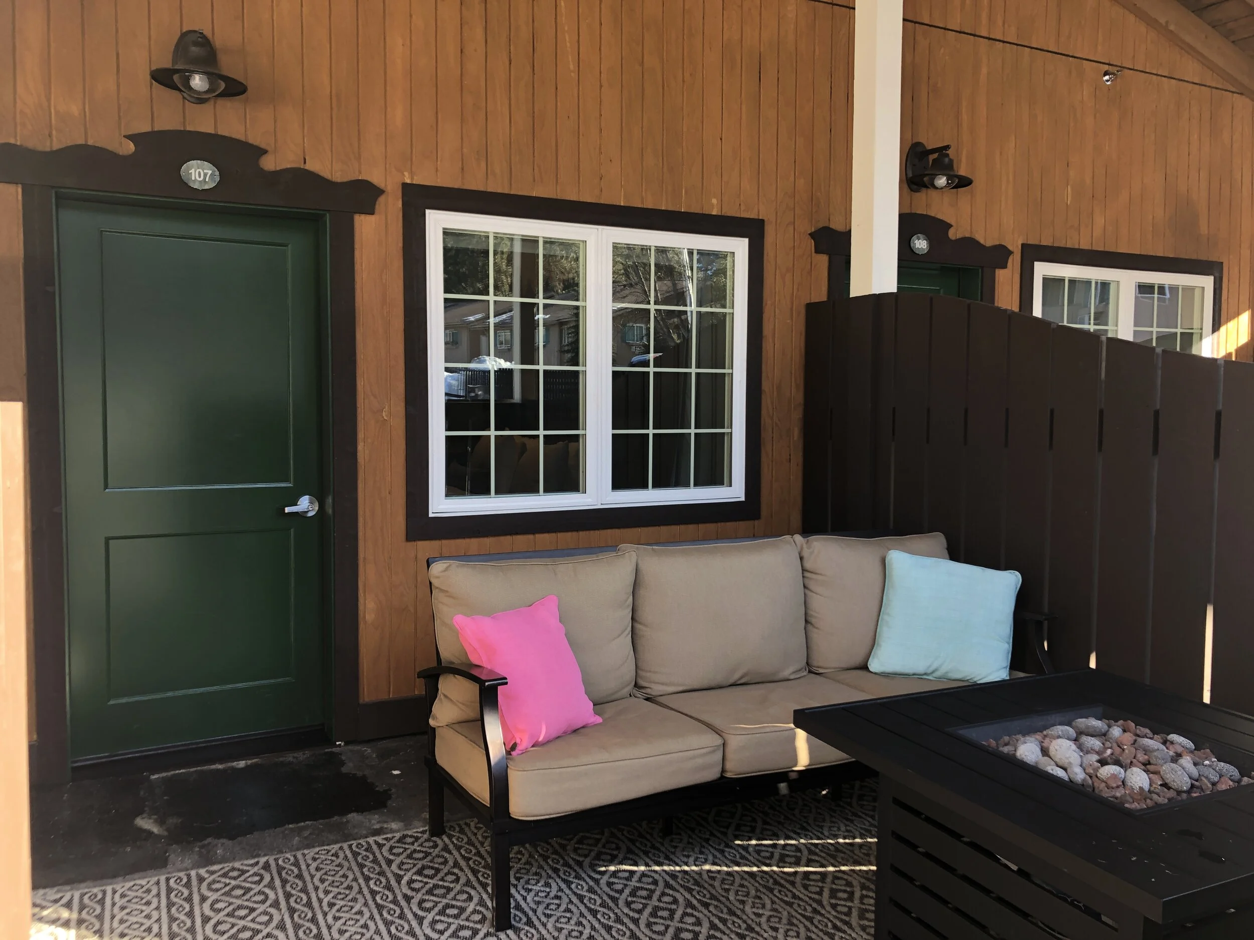 Contact — Blue Elk Inn