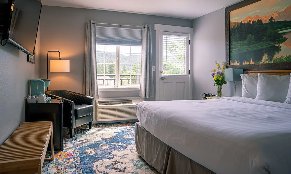 Blue Elk Inn
