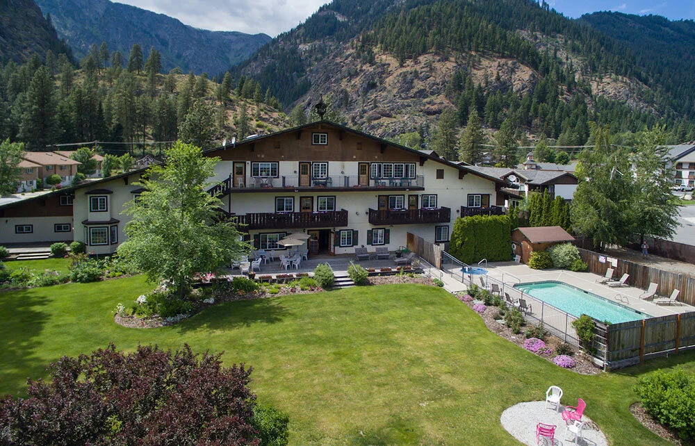 Why Blue Elk — Blue Elk Inn