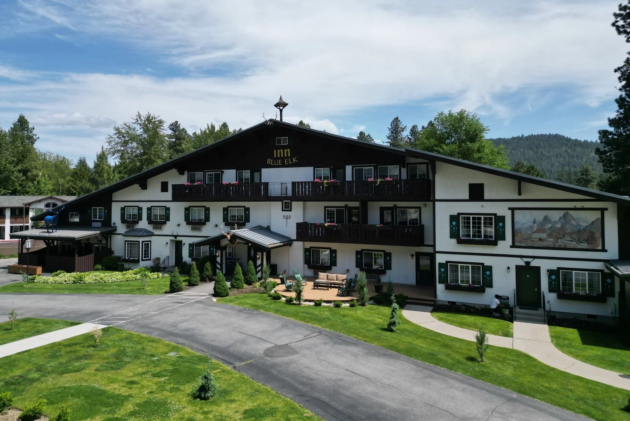 Contact — Blue Elk Inn