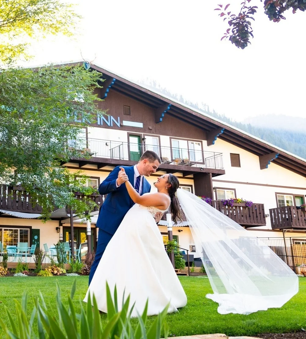 Blue Elk Inn