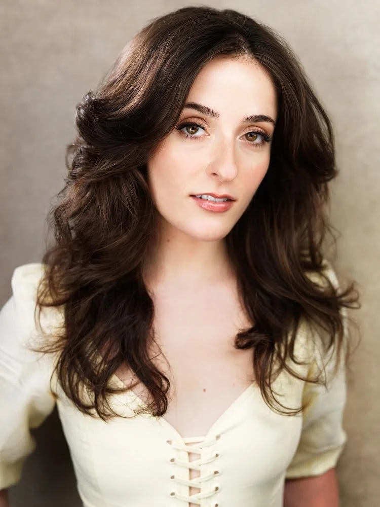 Headshot and Resume — Emily Goulazian