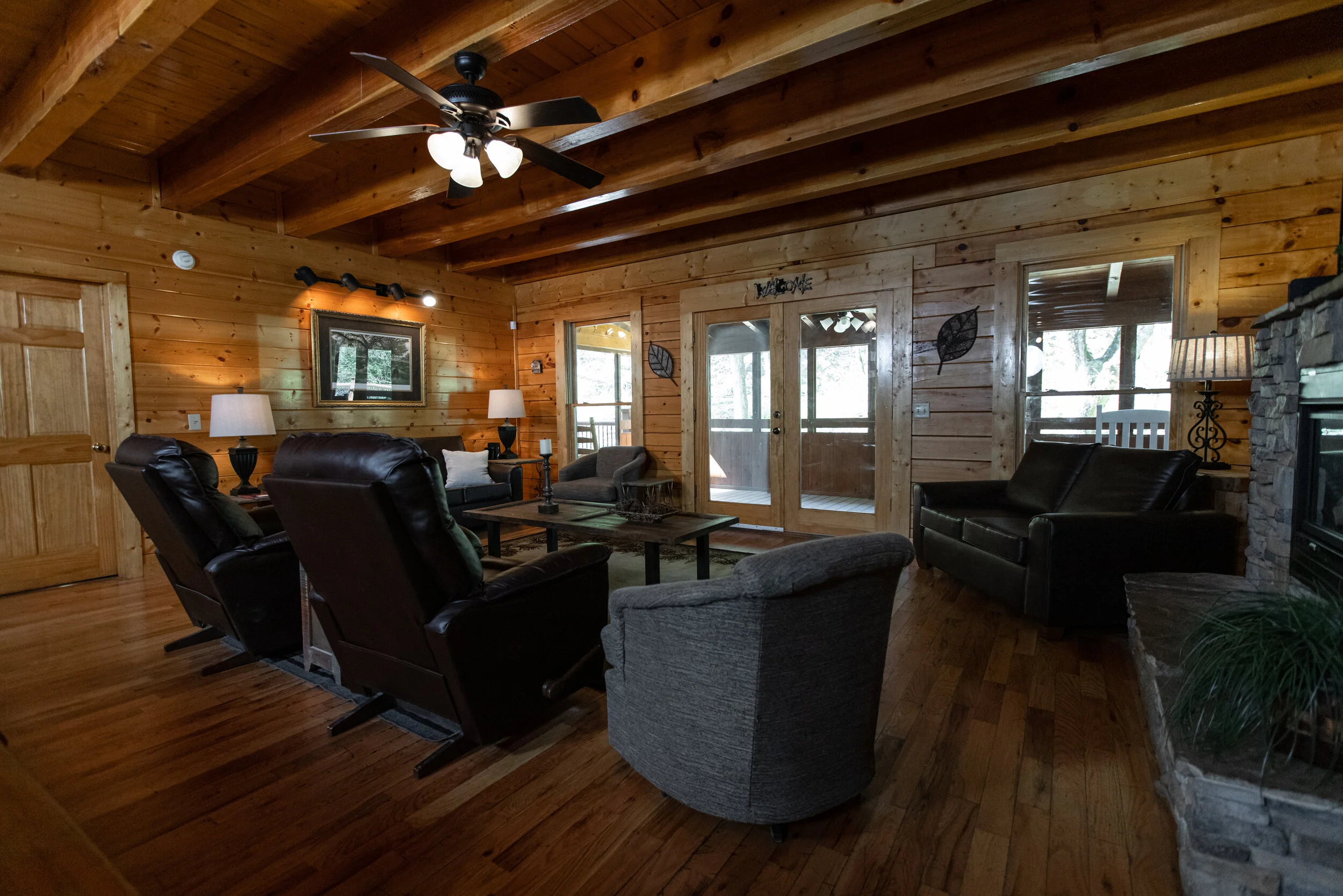 The Lodge at Caney Creek-Cabin-Rental — Thomas Rentals