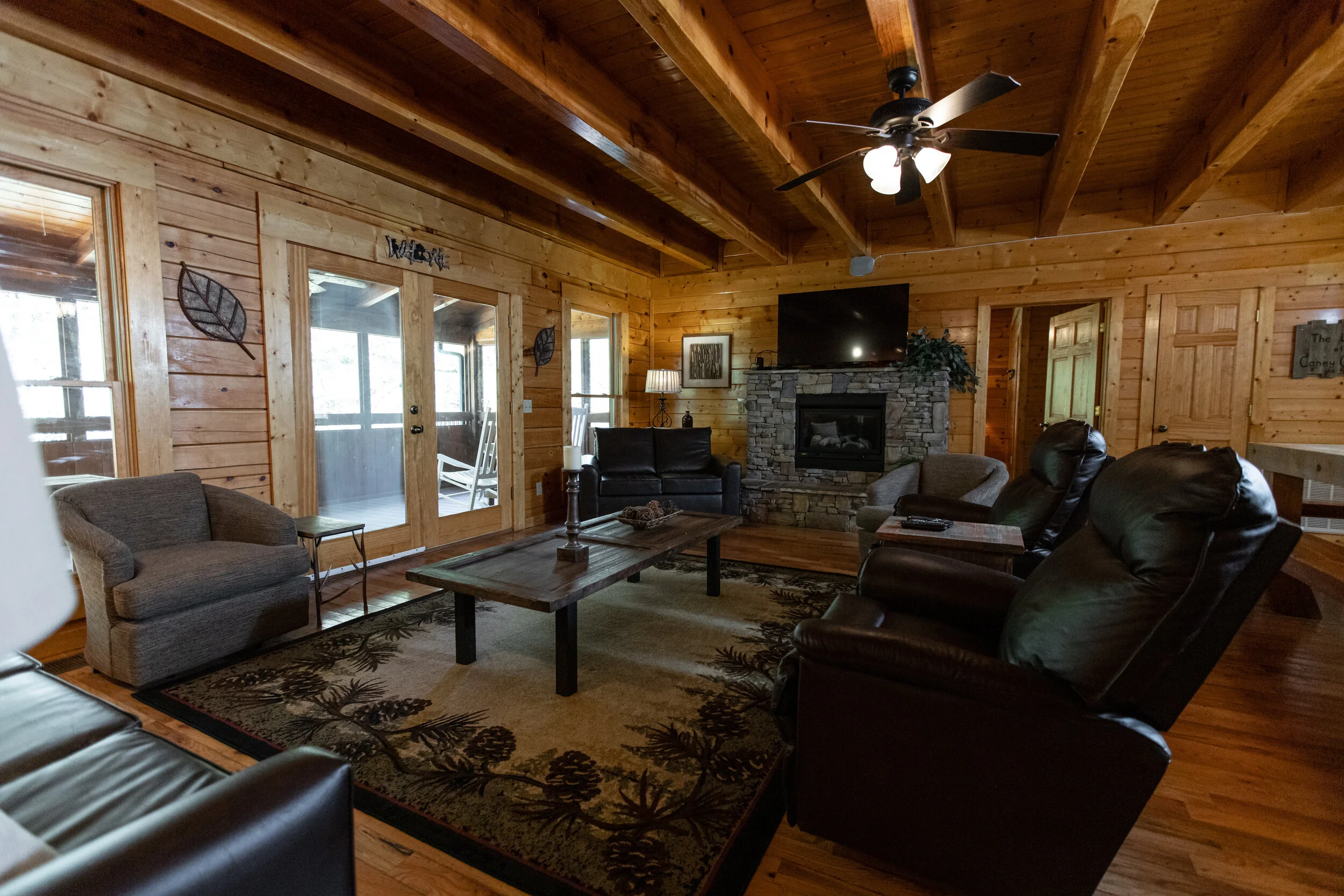 The Lodge at Caney Creek-Cabin-Rental — Thomas Rentals