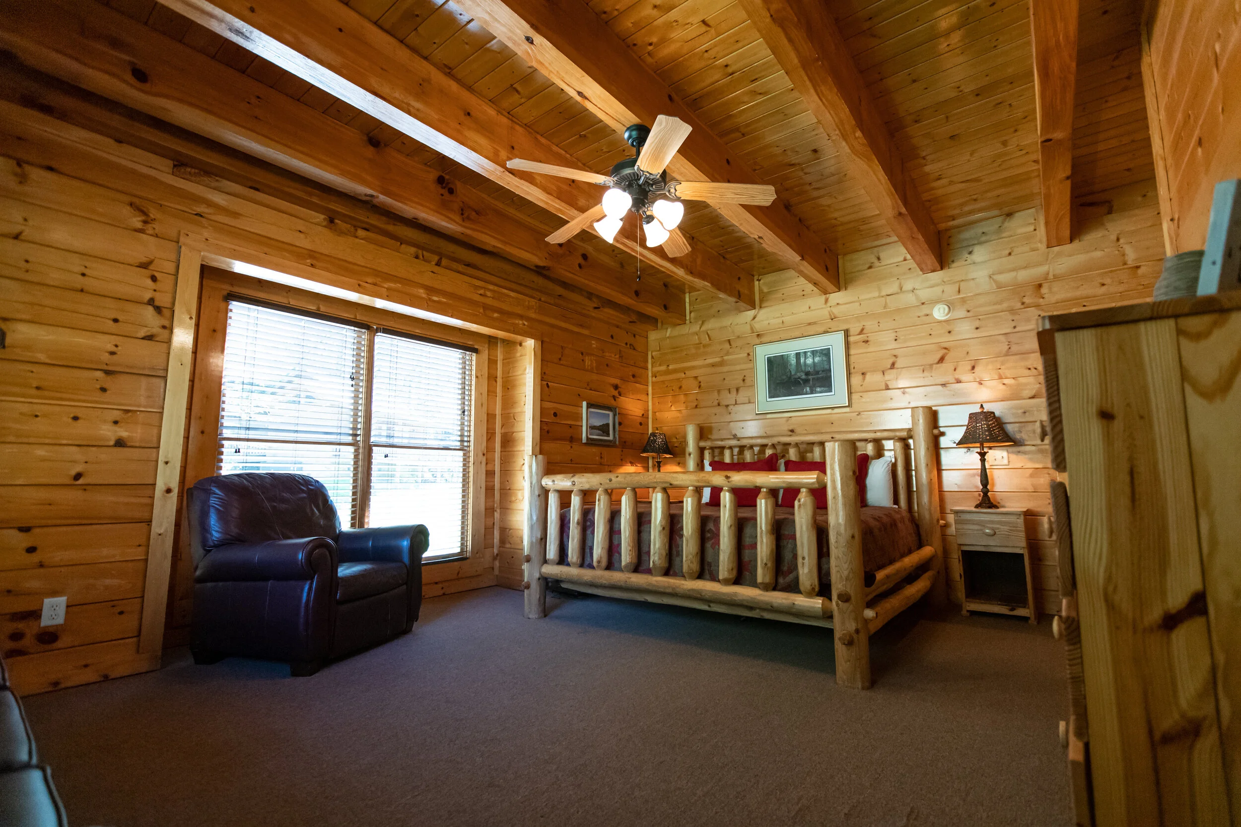 The Lodge at Caney Creek-Cabin-Rental — Thomas Rentals