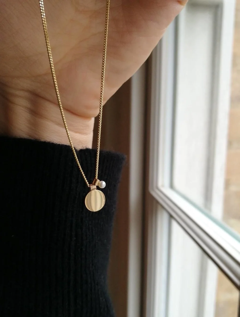 Ama Glint Pearl Earrings (S) — Isle Jewellery