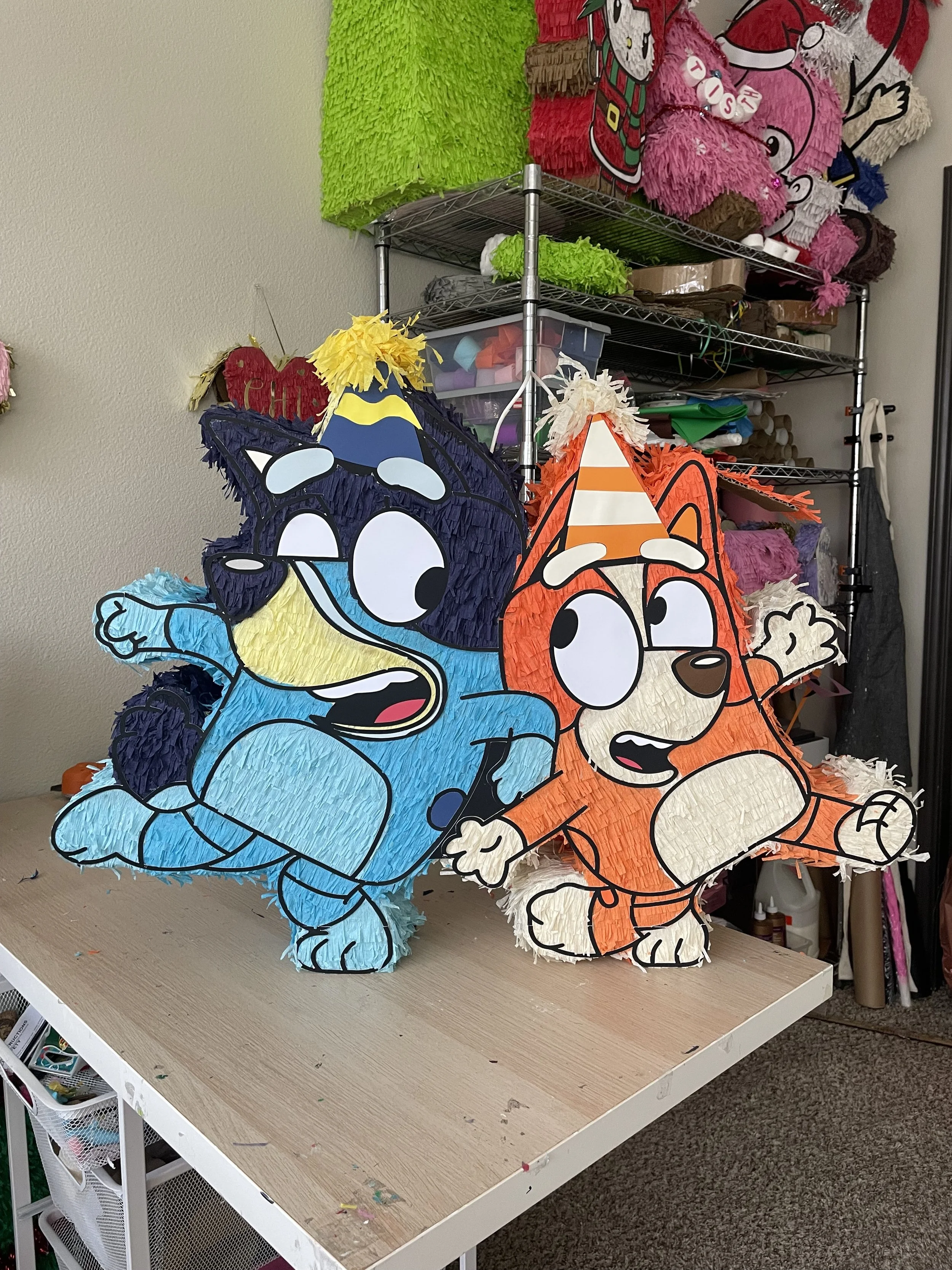 Piñatas by Chi | Handcrafted piñatas