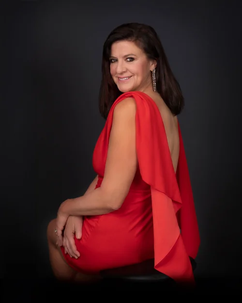 Celebrating the Beauty and Wisdom of Women Over 40: The 40 Amazing ...