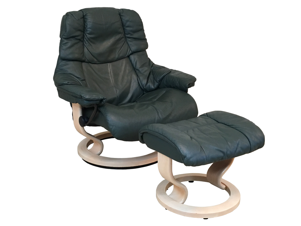 Ekornes Stressless 'Taurus' Recliner Chair w/ Swivel Table and Elevator ...