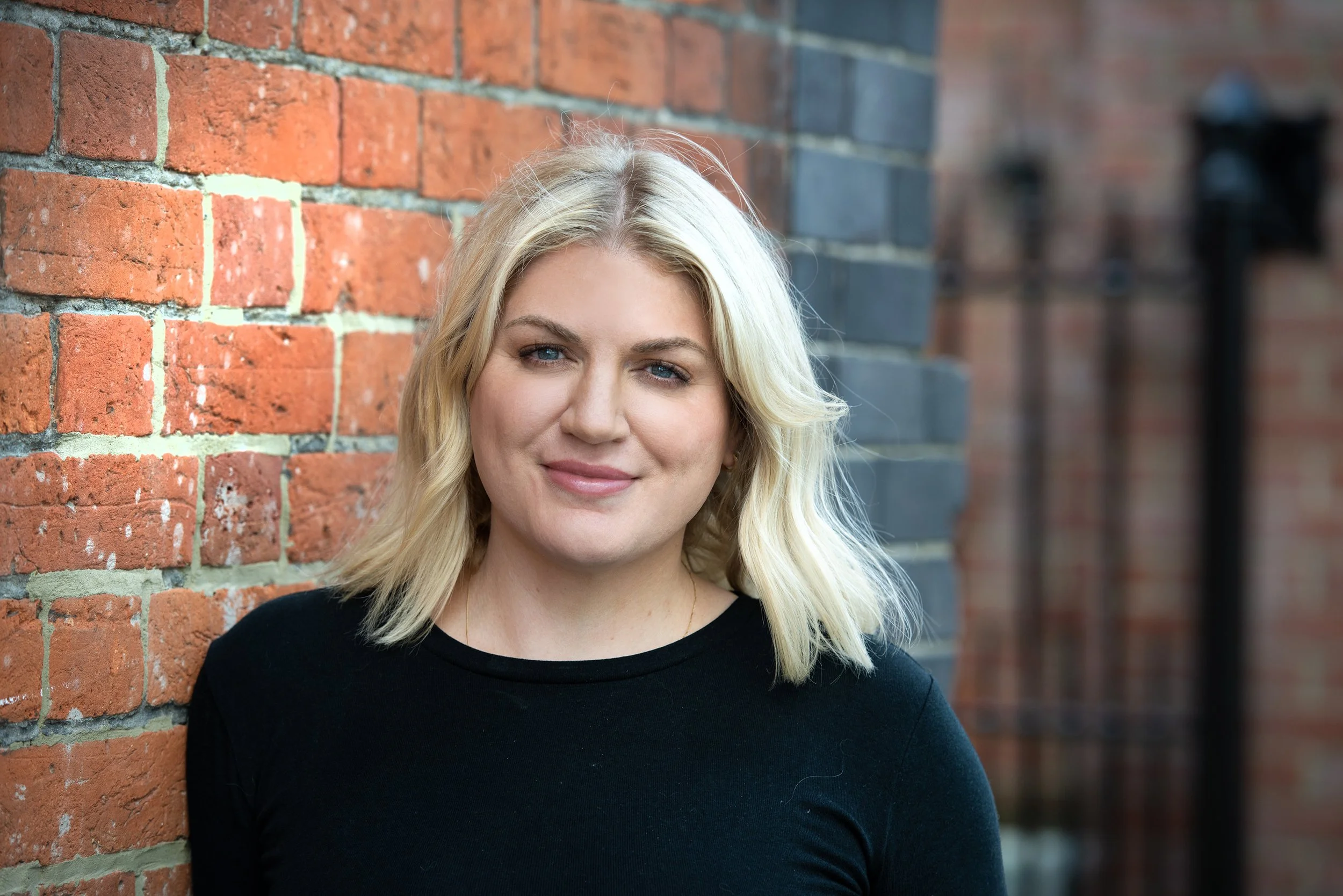 Chelsea Hinton Collective | Audio & Consumer Tech Expert | Marketing & PR