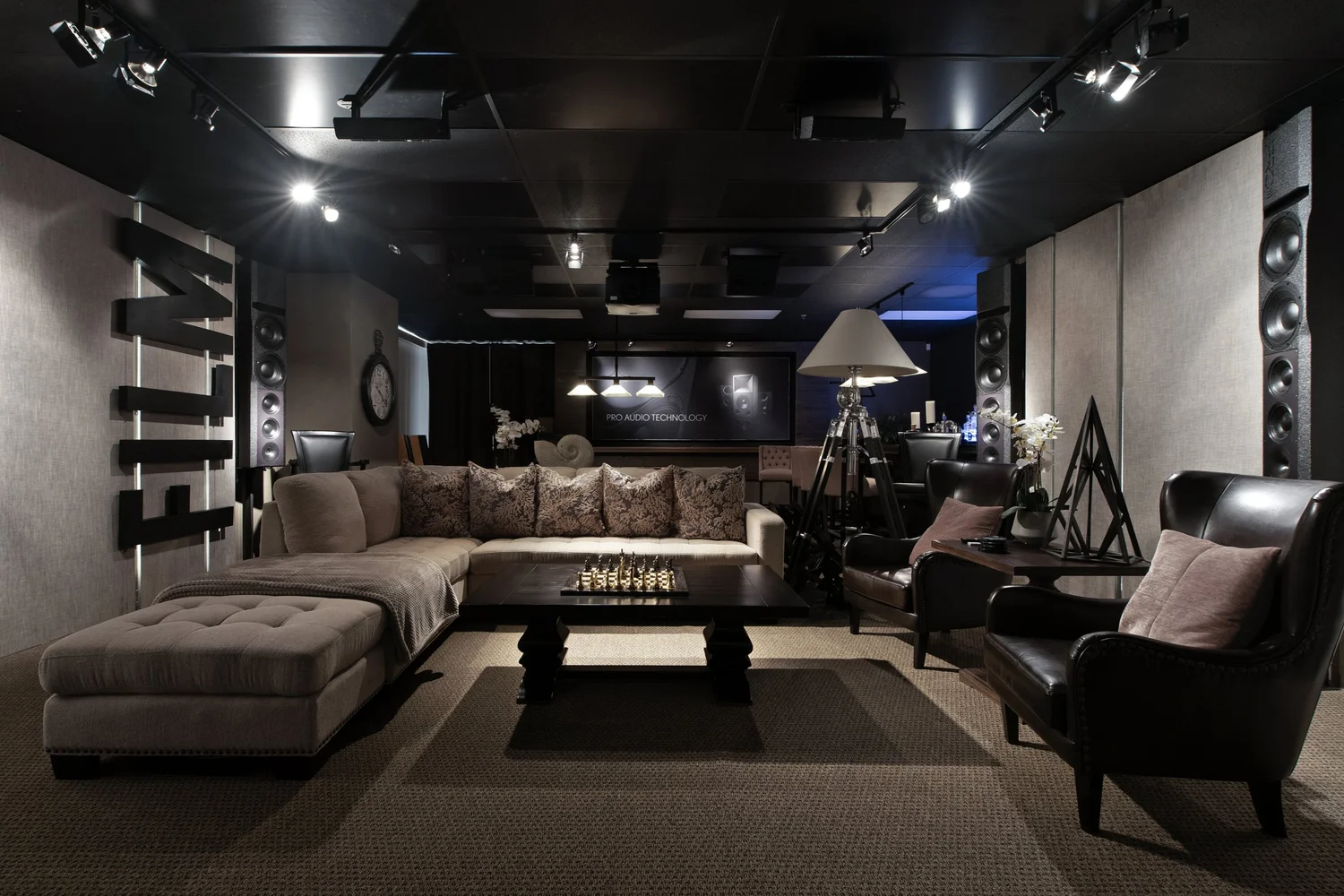 Pro Audio Technology — EXPERIENCE CENTER