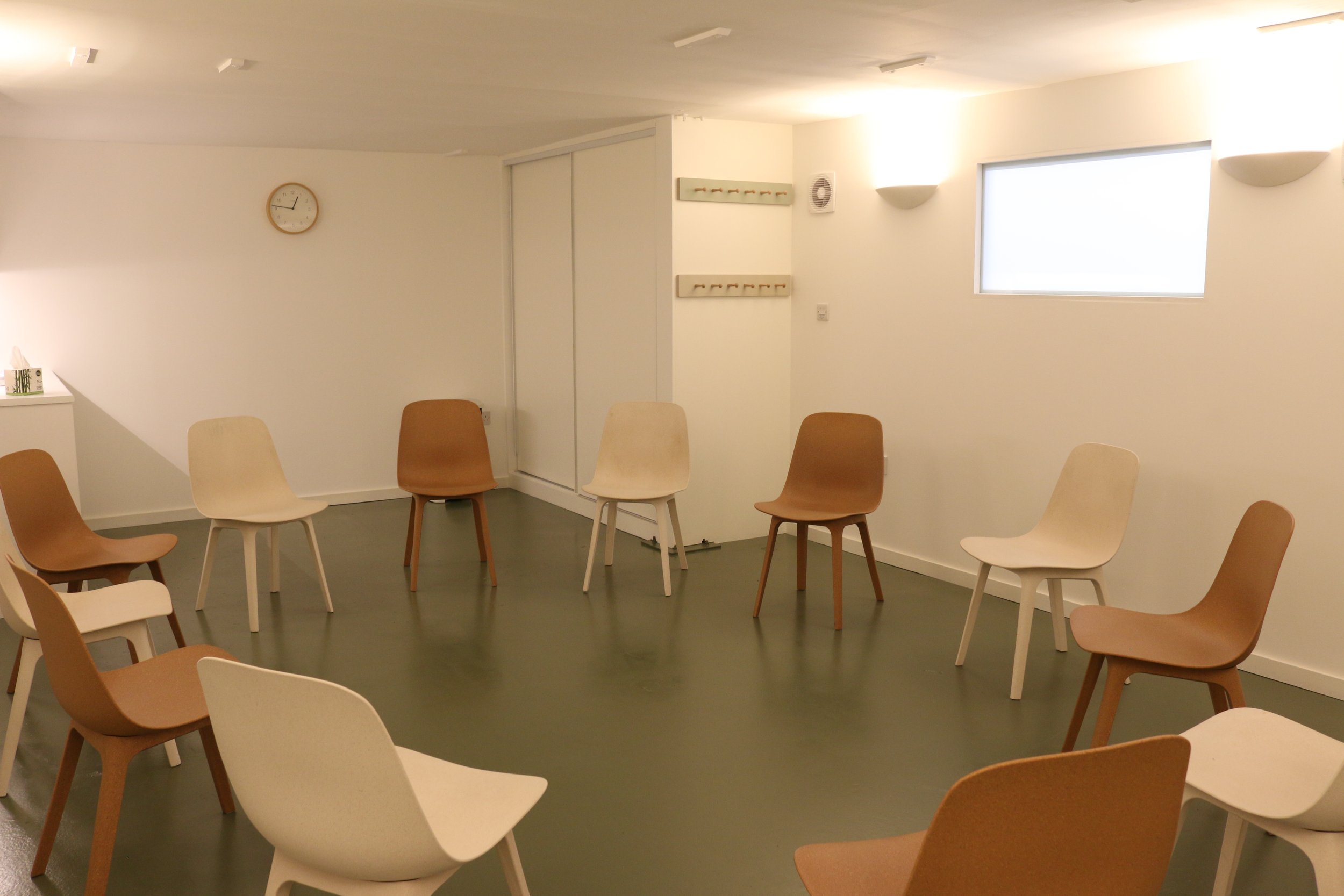 Large Group Therapy Room — Caya Therapy