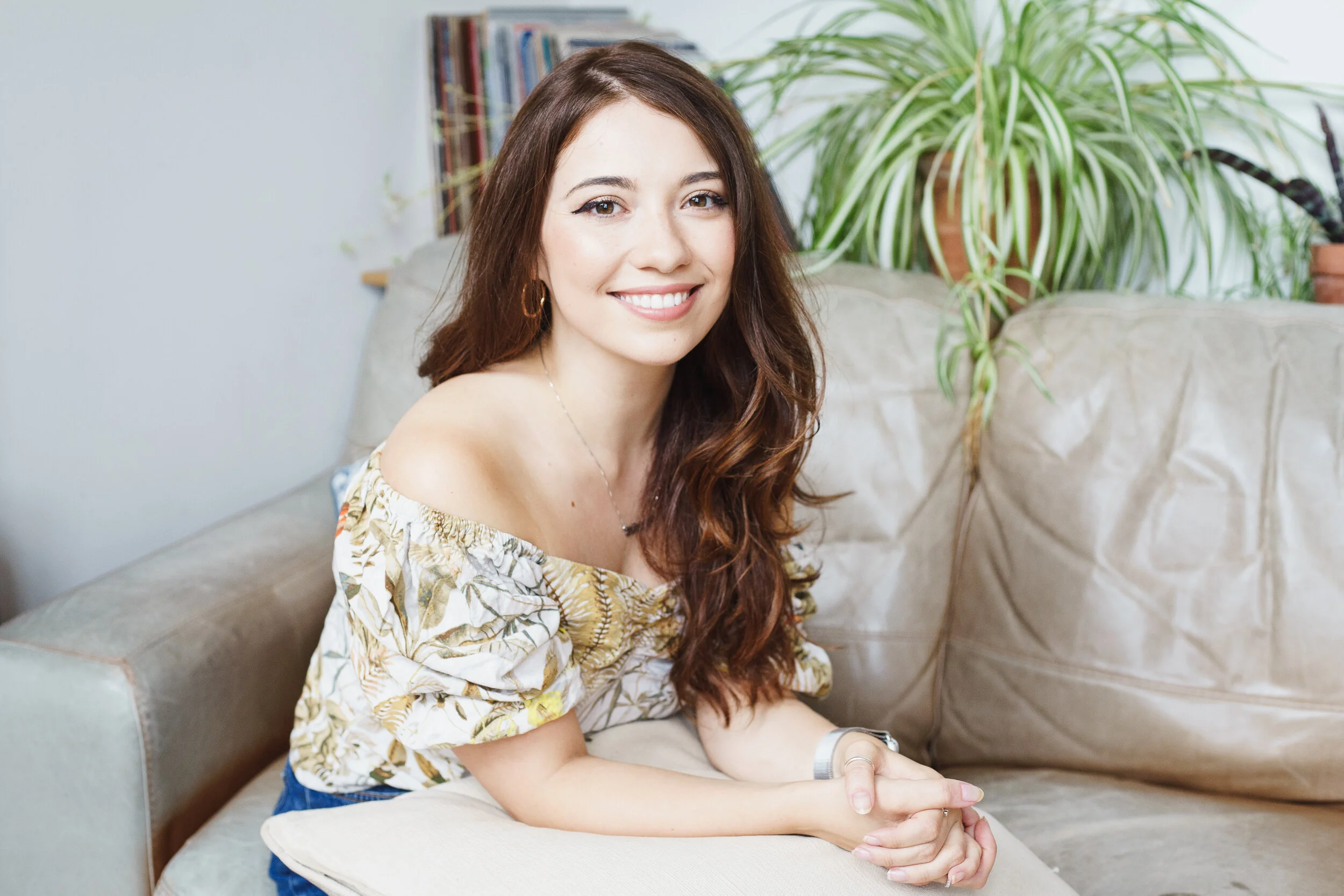 About — Erin Niimi Longhurst 新美英鈴