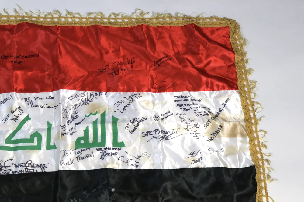 Iraqi OIF Flag with US Signatures — Iraqi Militaria