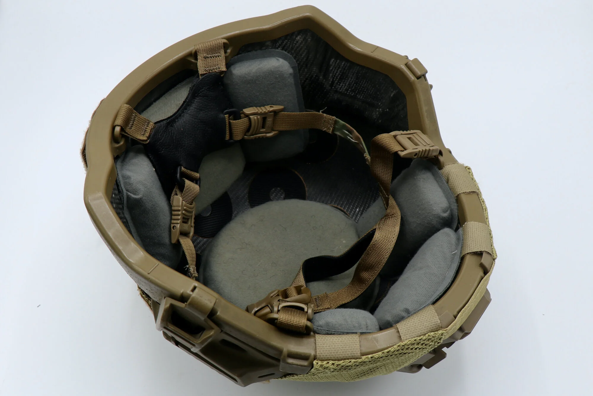 US Combat Used IHPS Helmet — Iraqi Militaria
