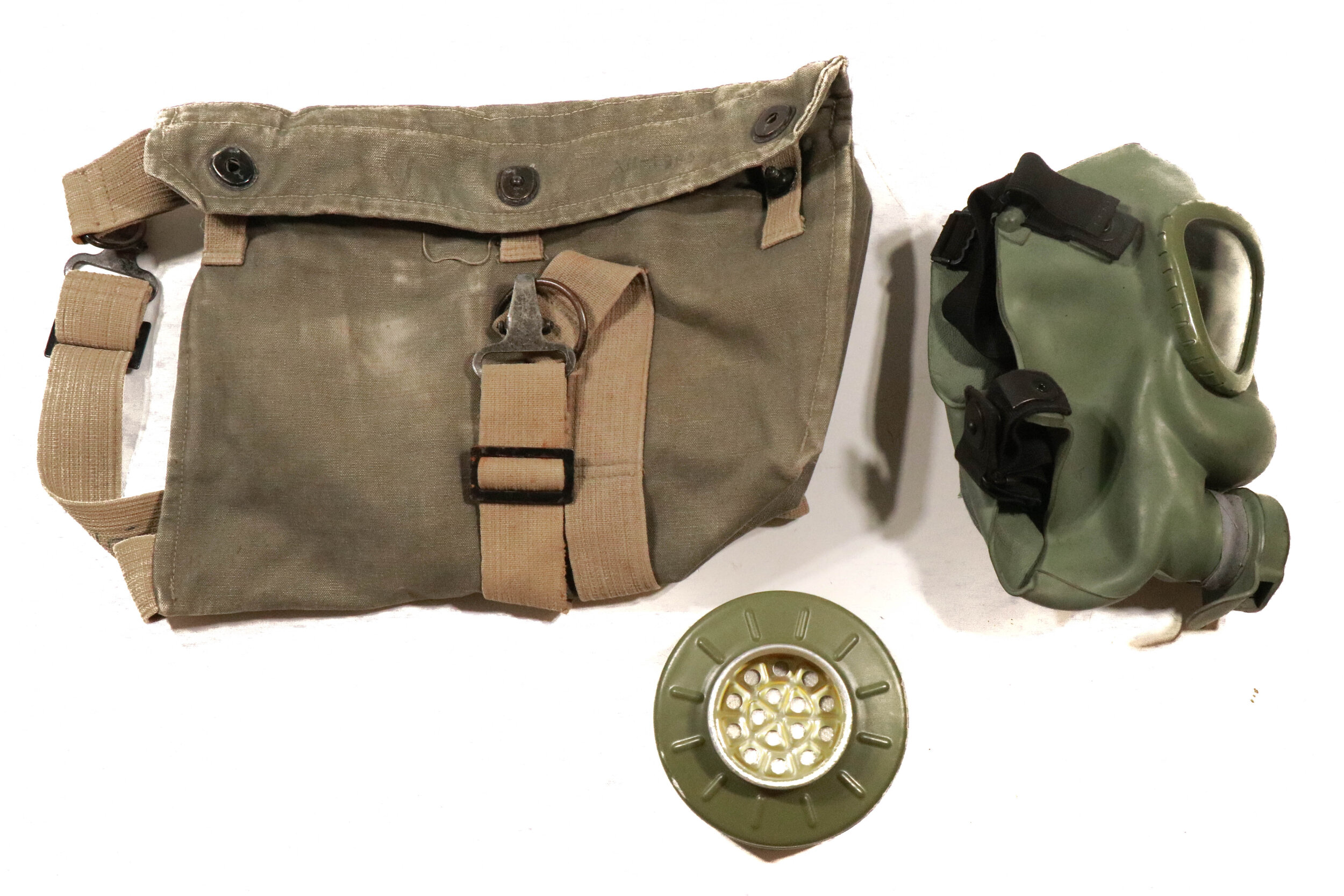 Iraqi Named M59 Gas Mask with Bag — Iraqi Militaria