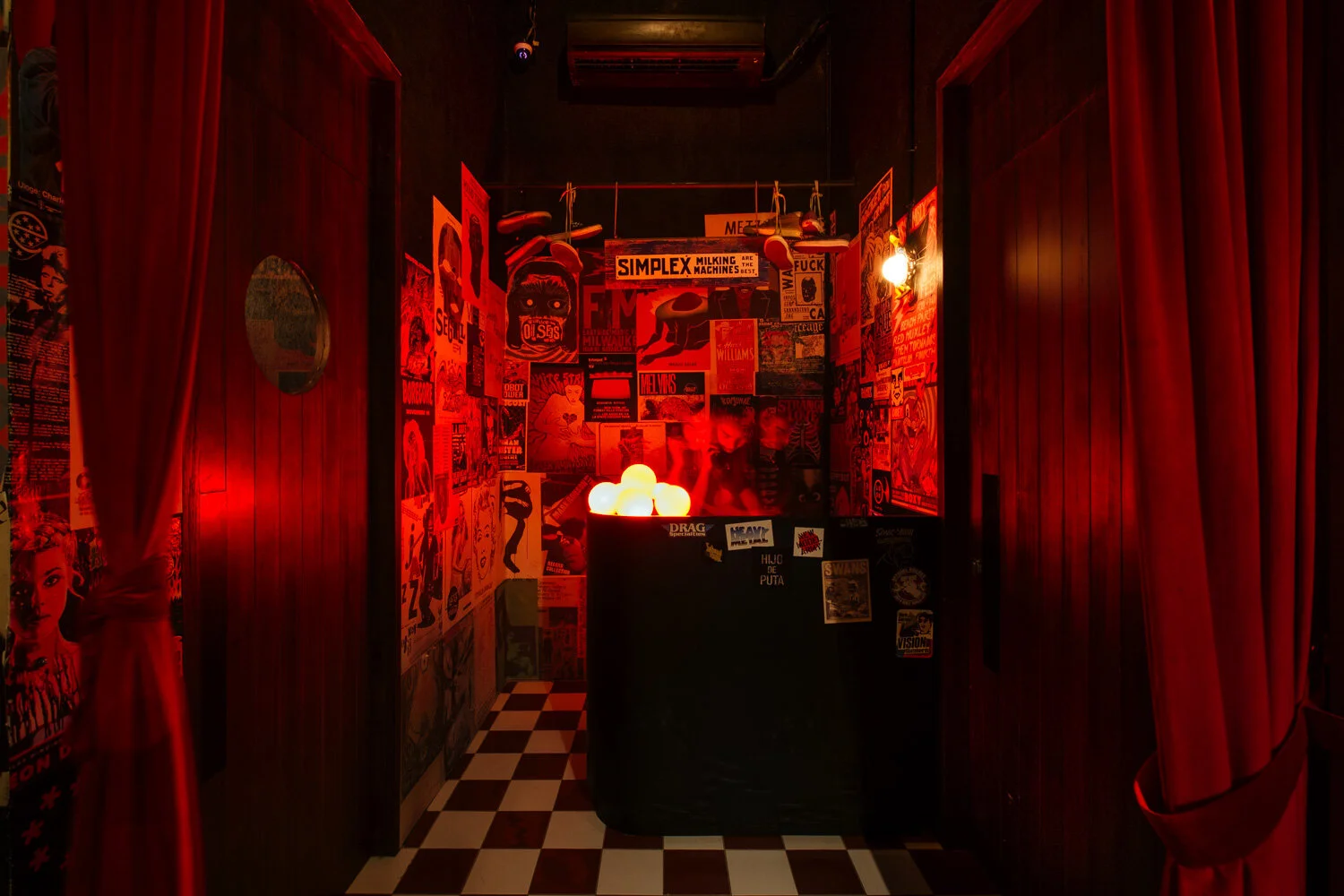 Rafael Miranti Architects - Duck Down Bar Gunawarman — Liandro Siringoringo