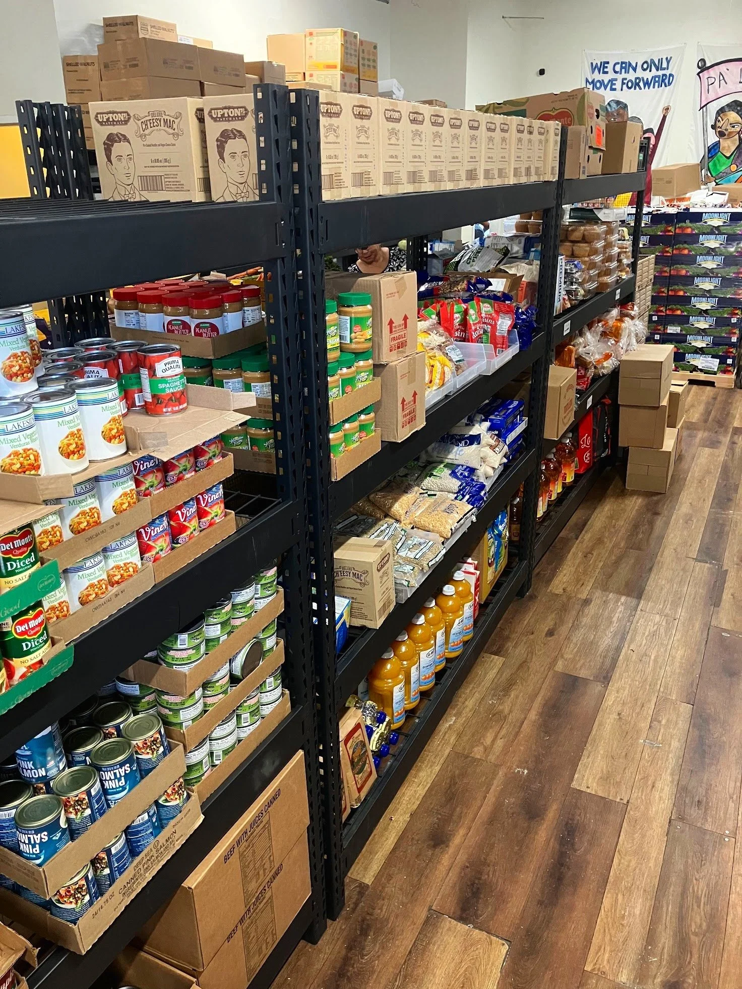 Individual volunteering - Pilsen Food Pantry