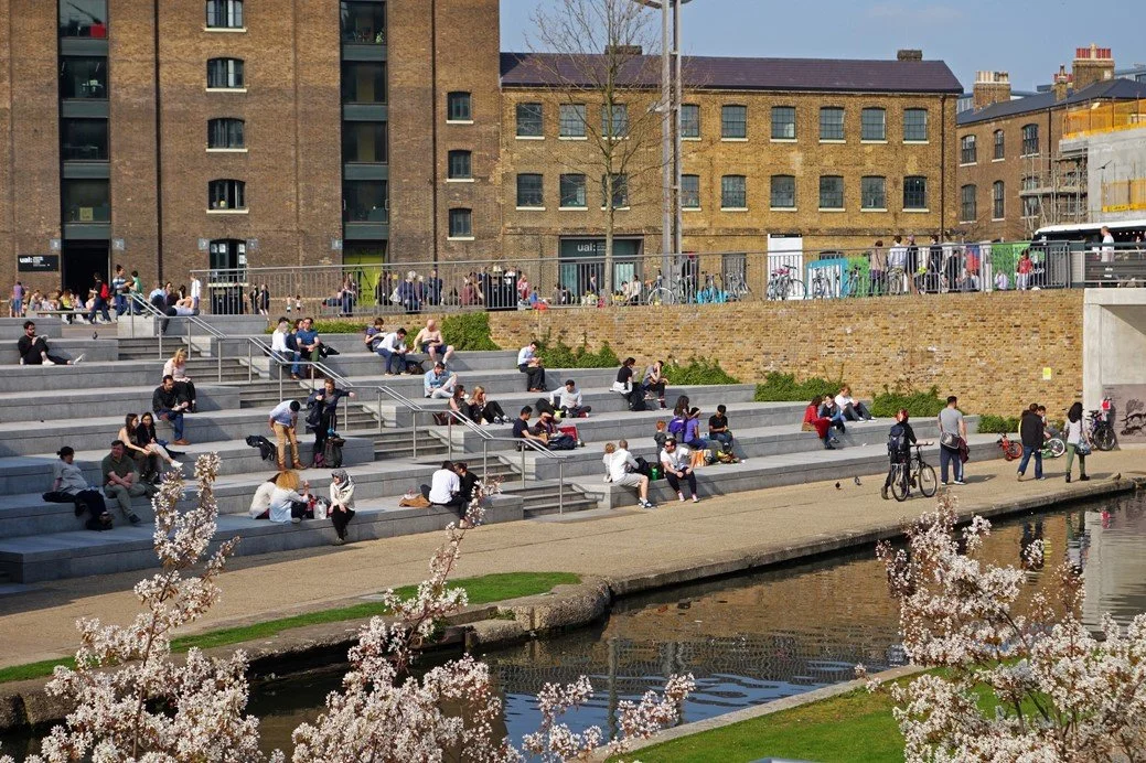 Urban regeneration, street patterns and network of public spaces in ...