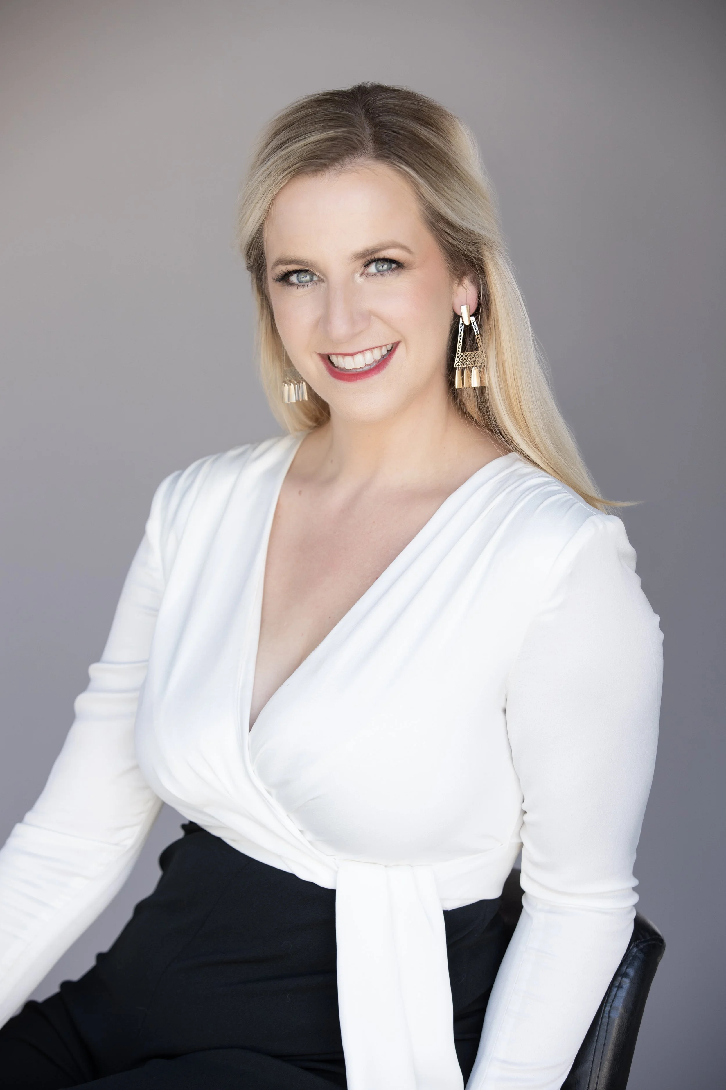 Headshots — Lydia Gray