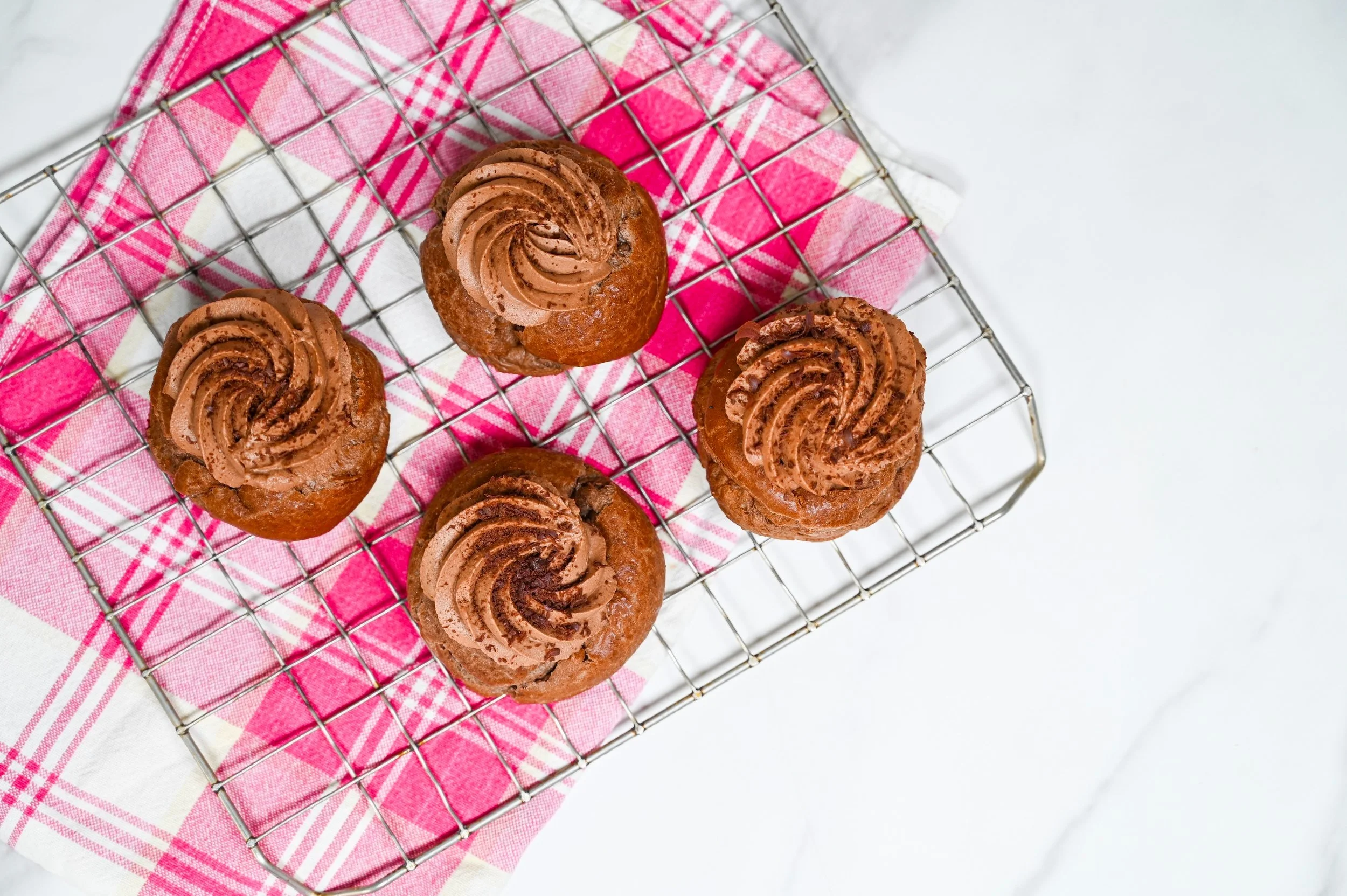 Cream Puffs — Victoria's Bakery