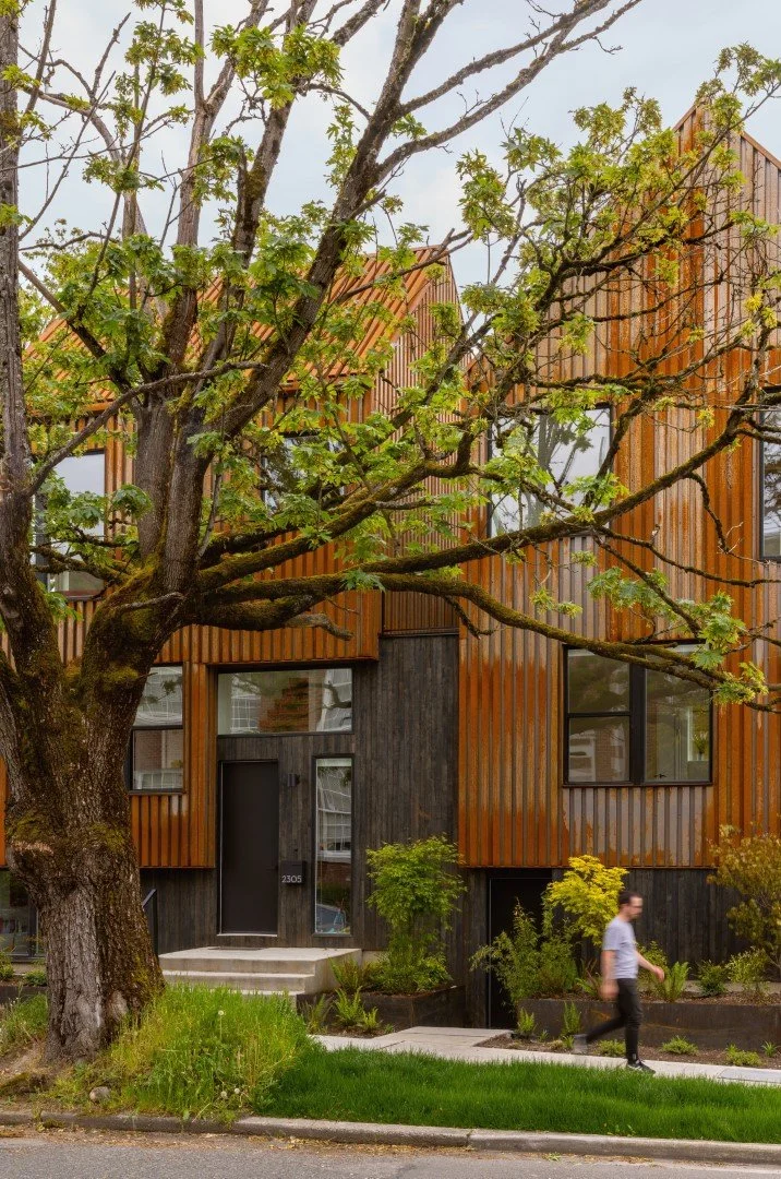The Oak & The Alder — Hybrid Development