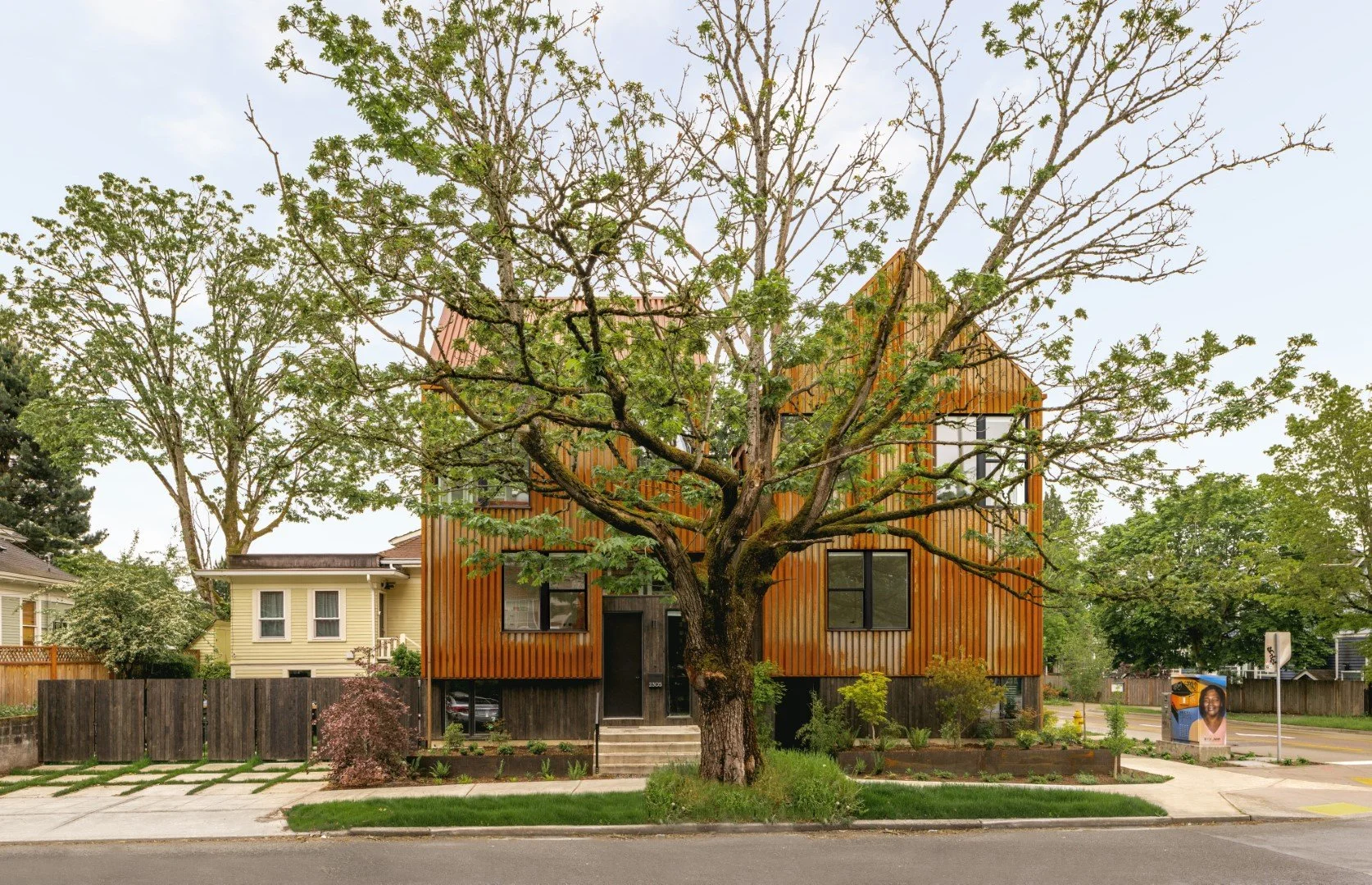 The Oak & The Alder — Hybrid Development